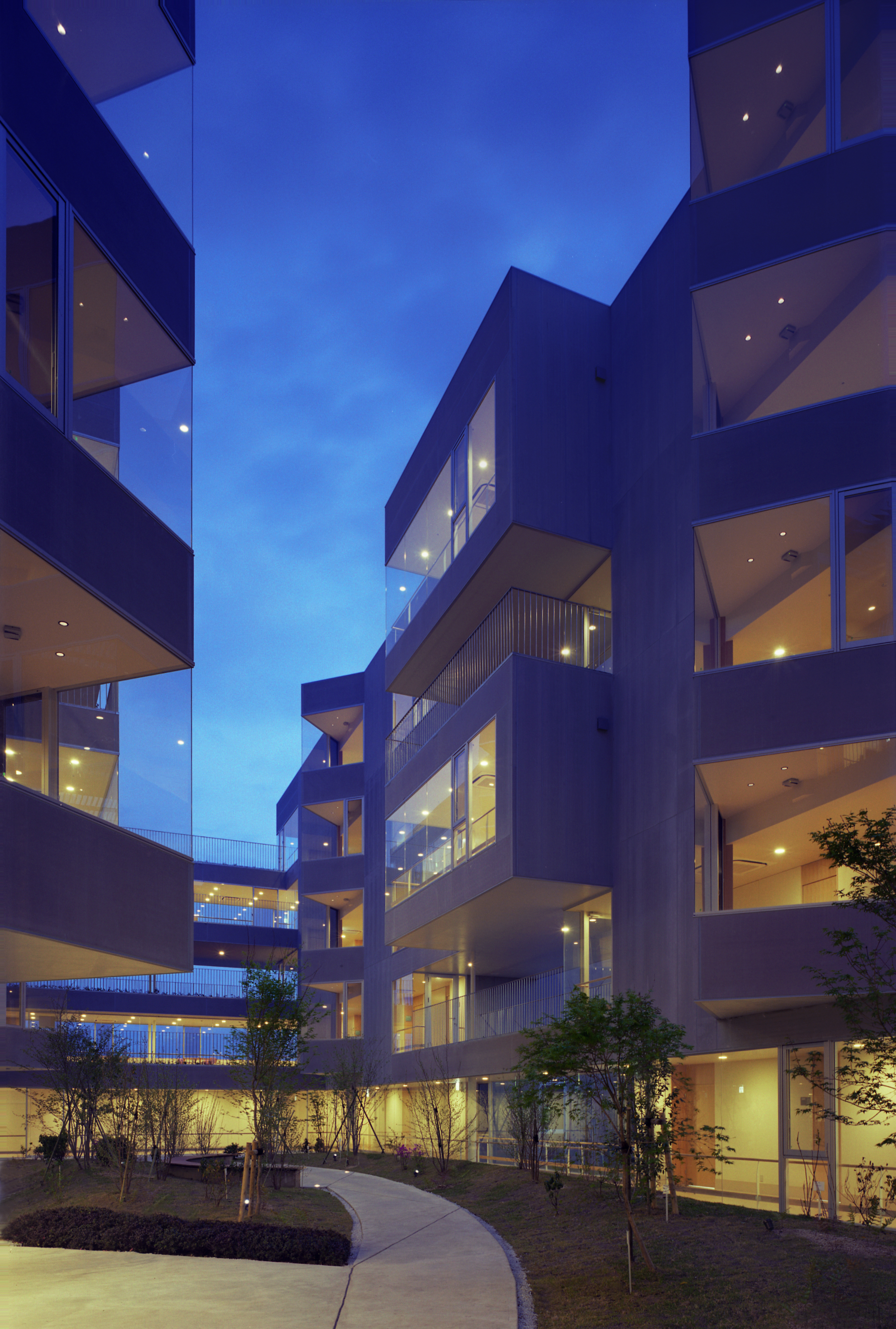 IDU TERRACE Nursing home for the elderly by Motoyasu Muramatsu ...