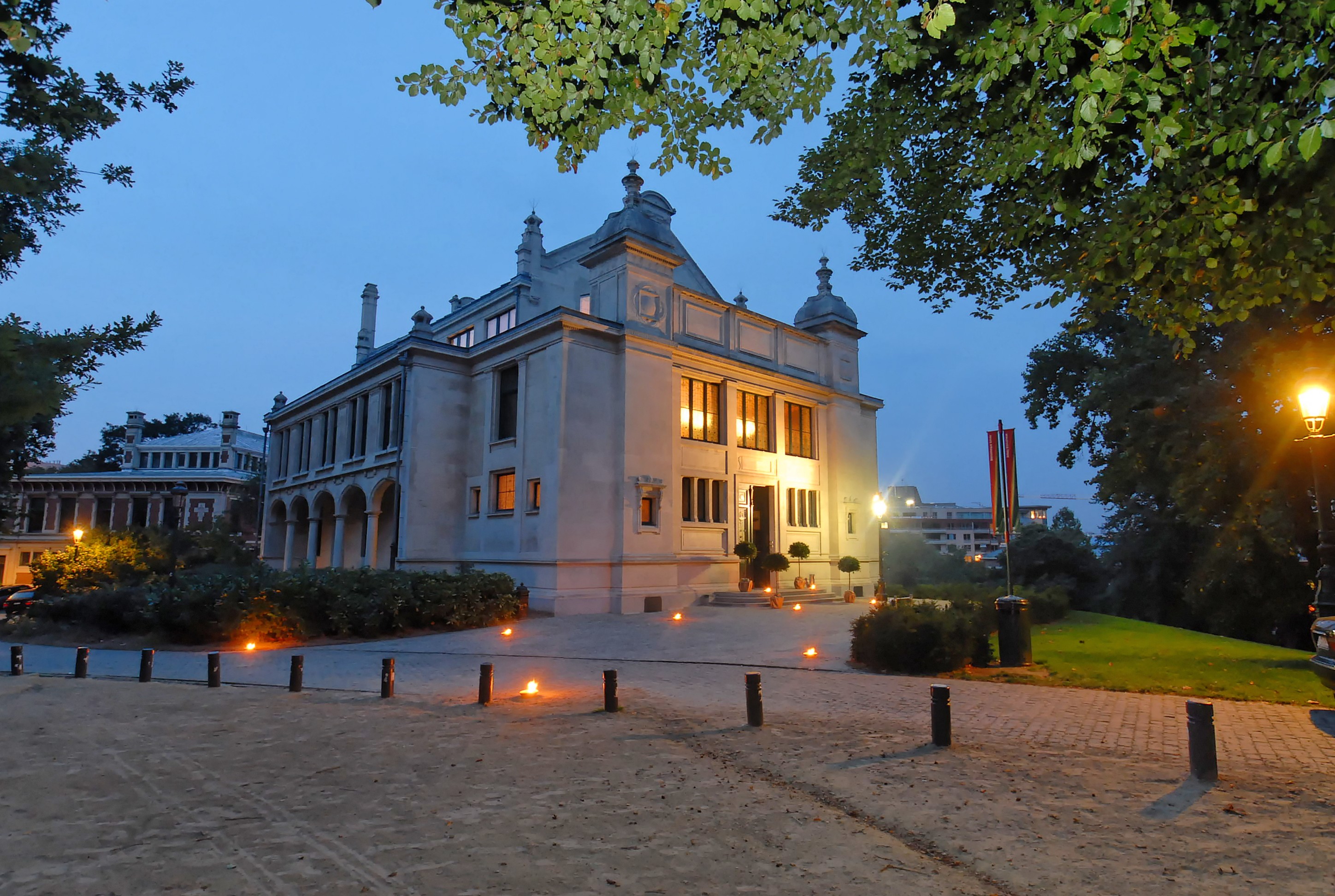 Bibliothèque Solvay by Ma² - Metzger & Associés Architecture - Architizer