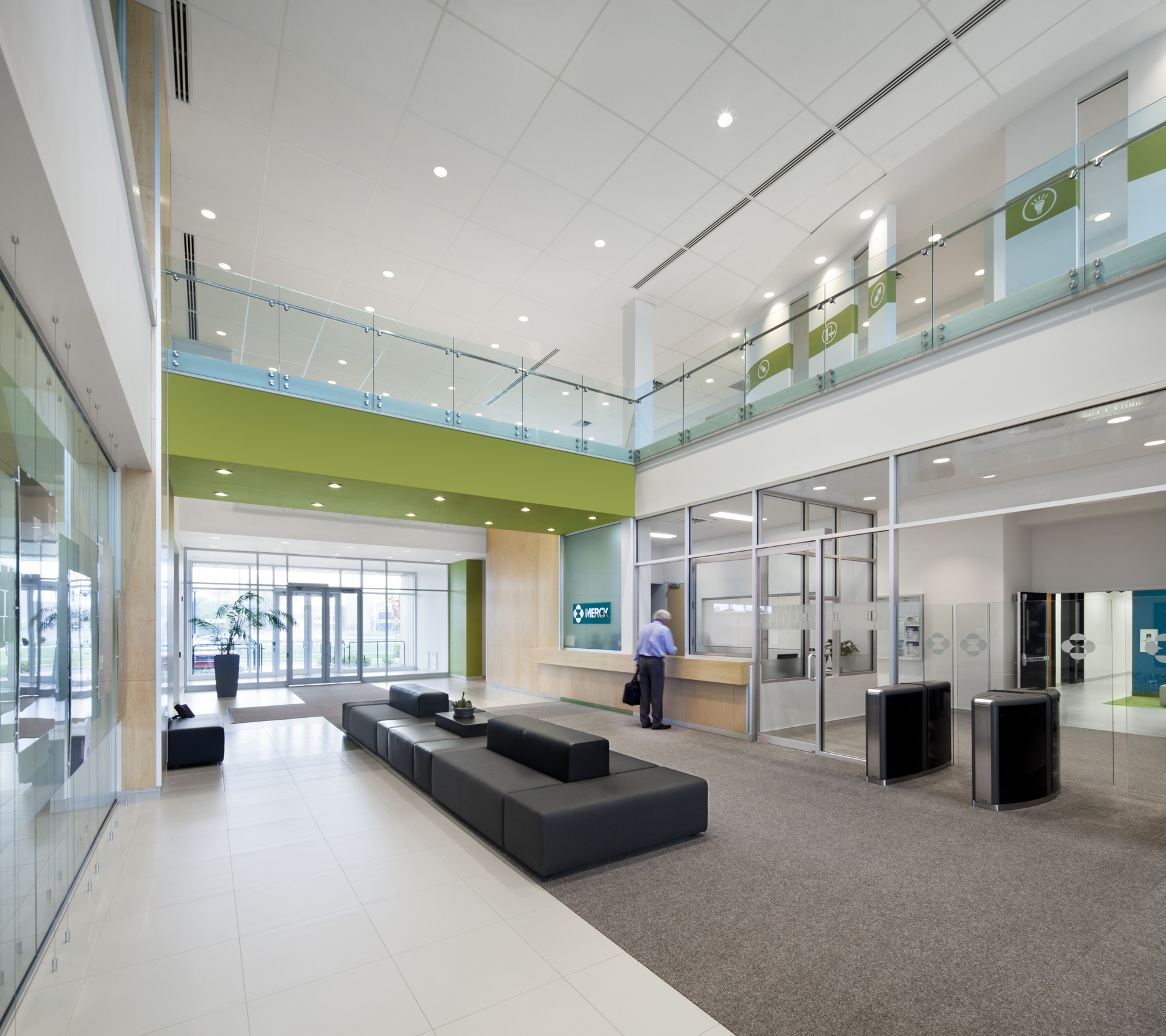 Merck Canada Inc. Montreal Headquarters by Figurr Architects Collective ...