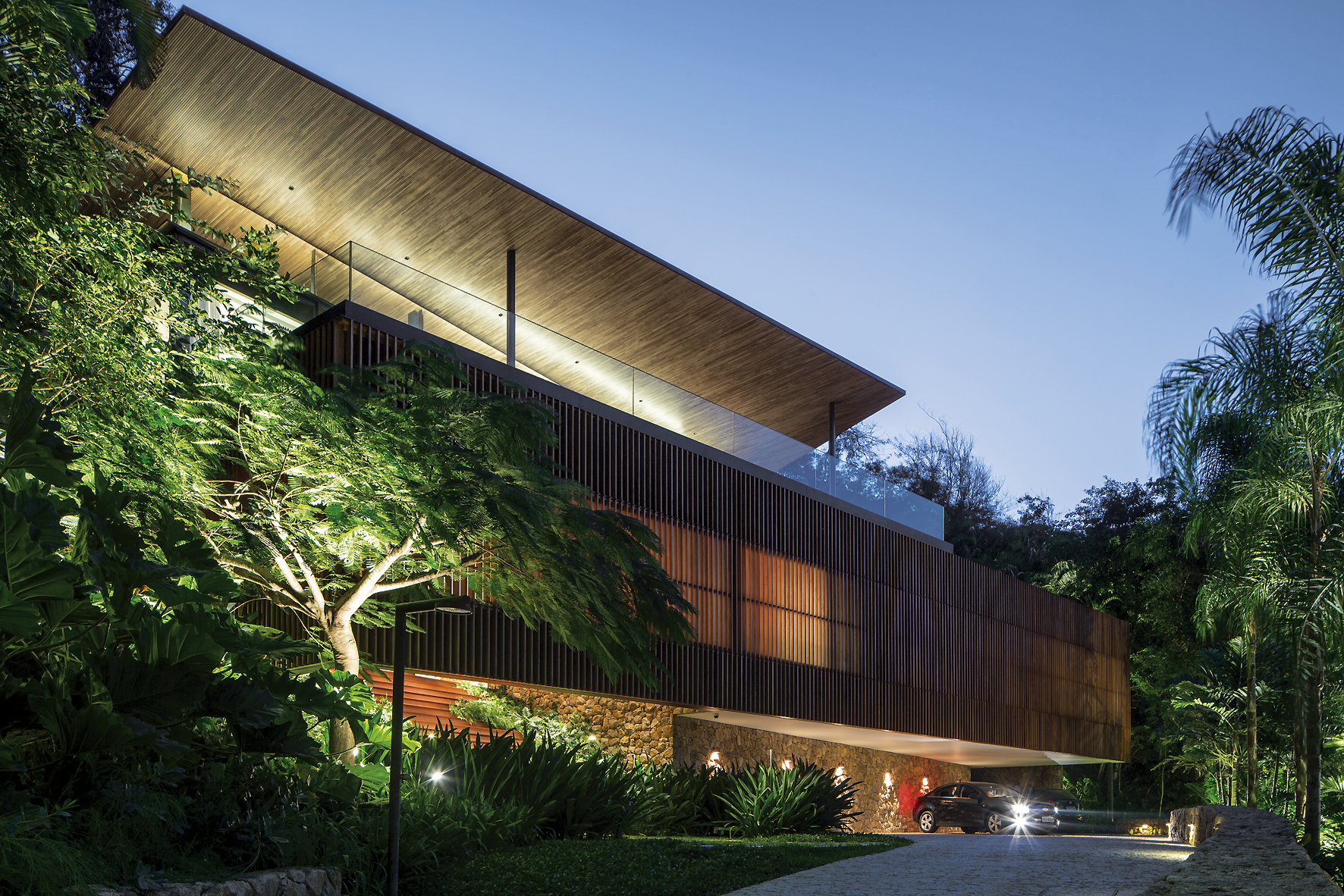 Delta House by Bernardes Arquitetura - Architizer