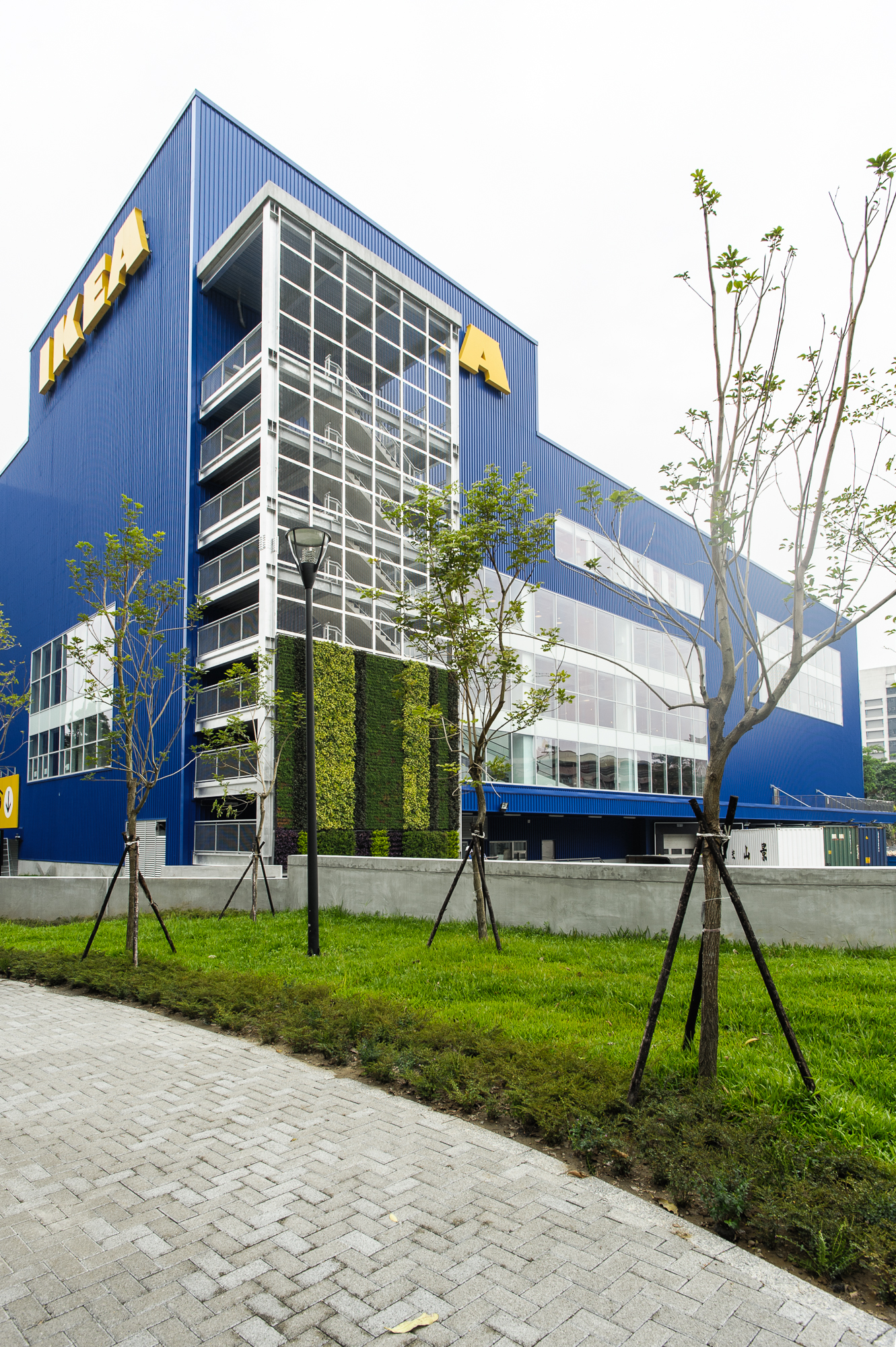IKEA Taichung Store, Taiwan by TL ARCHITECTS & DL DESIGN - Architizer