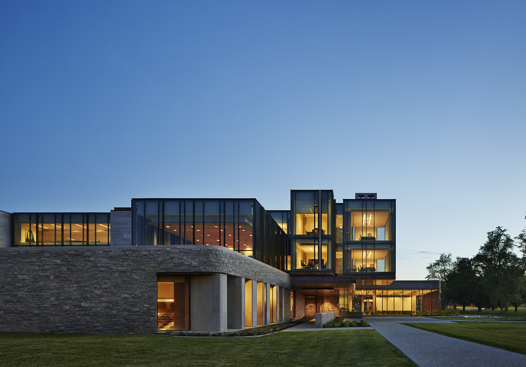 Richard Ivey Building, Ivey School of Business by Hariri Pontarini ...