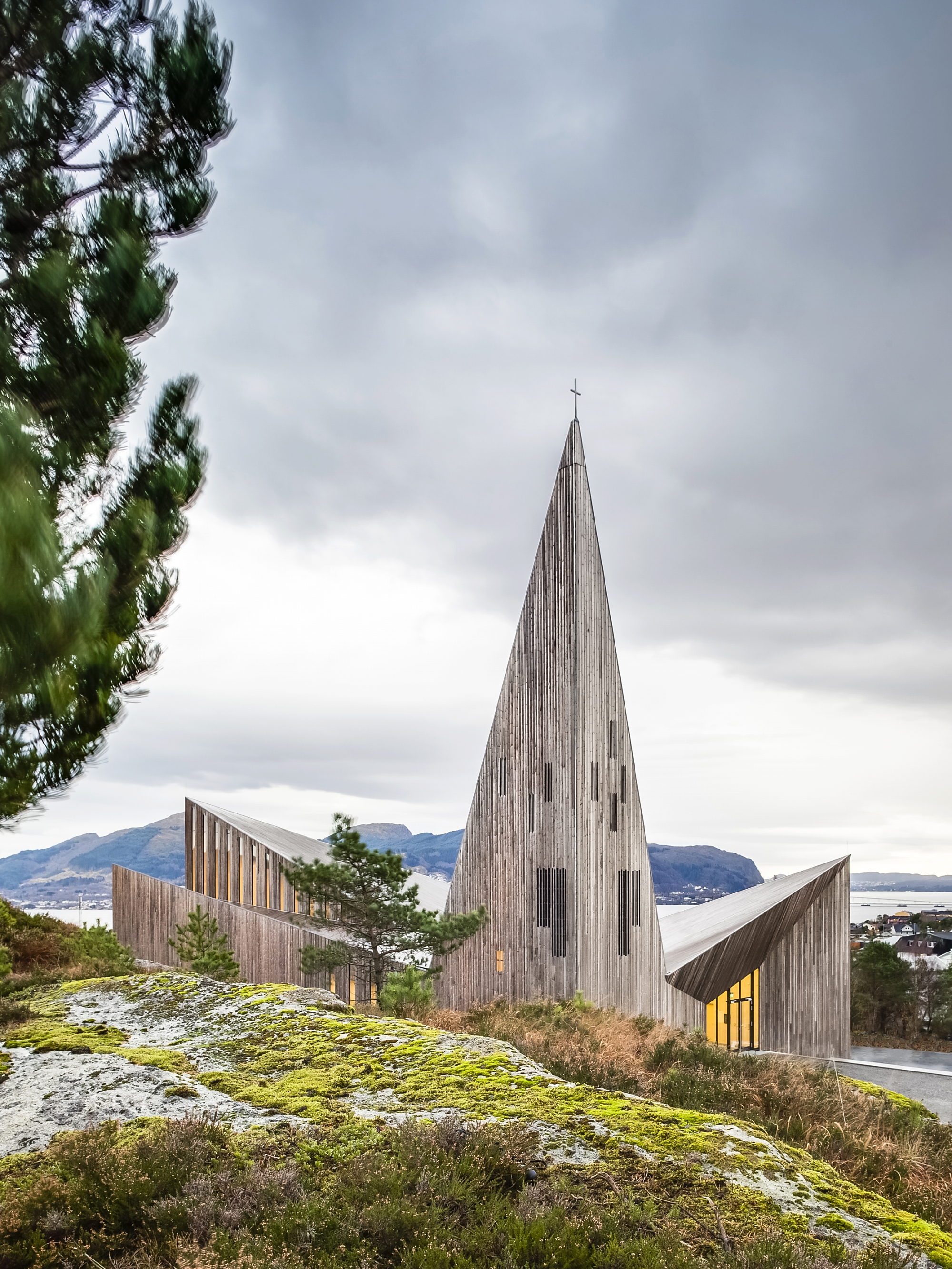 Community Church Knarvik by Reiulf Ramstad Arkitekter - Architizer