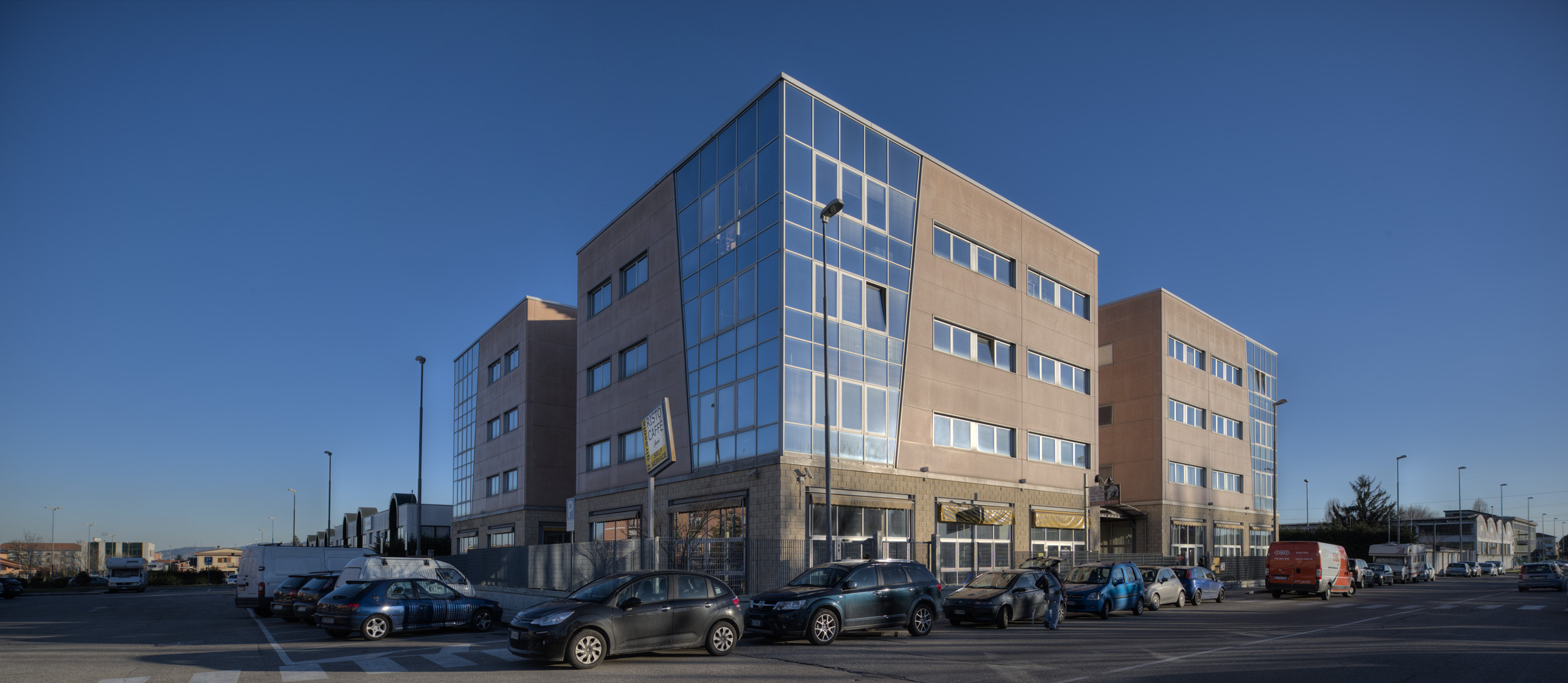 Leonardo da Vinci Building Center by Building - Architizer