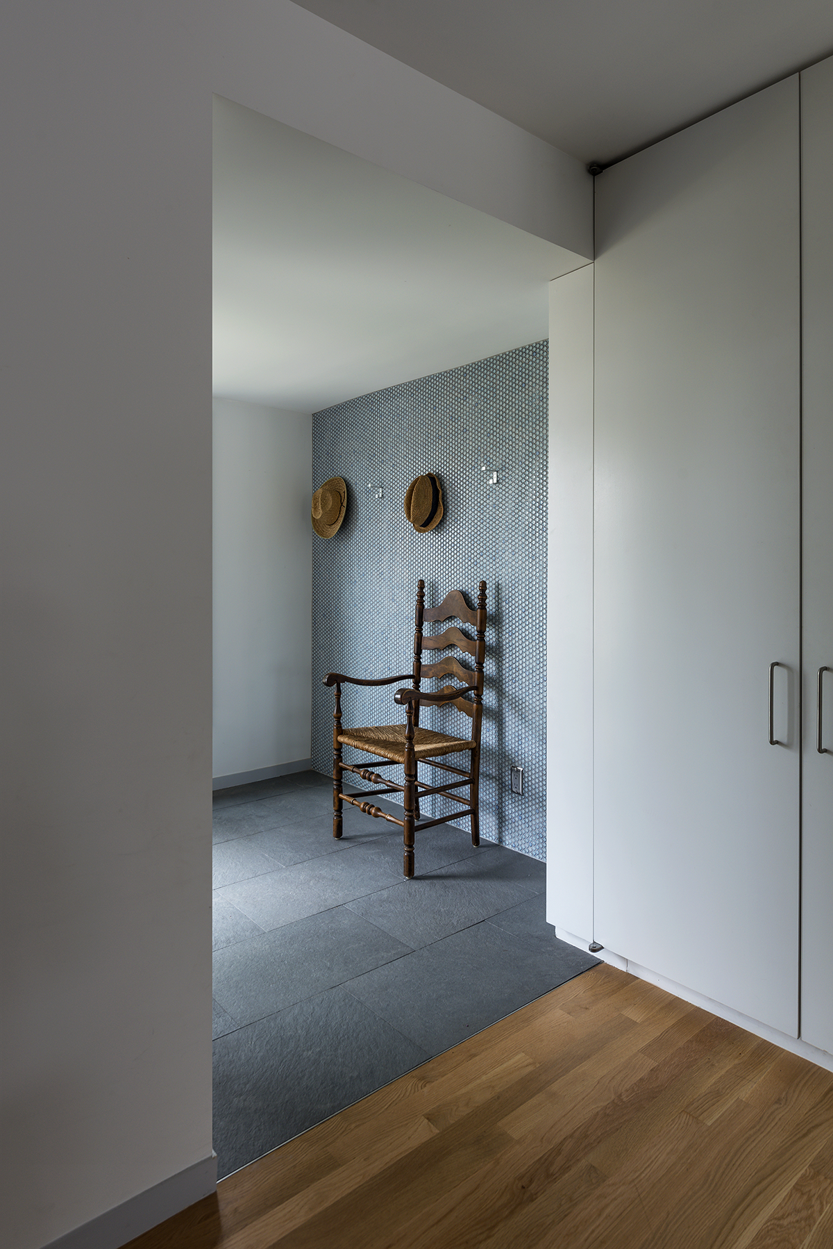 Long Island House by Studio Modh Architecture - Architizer