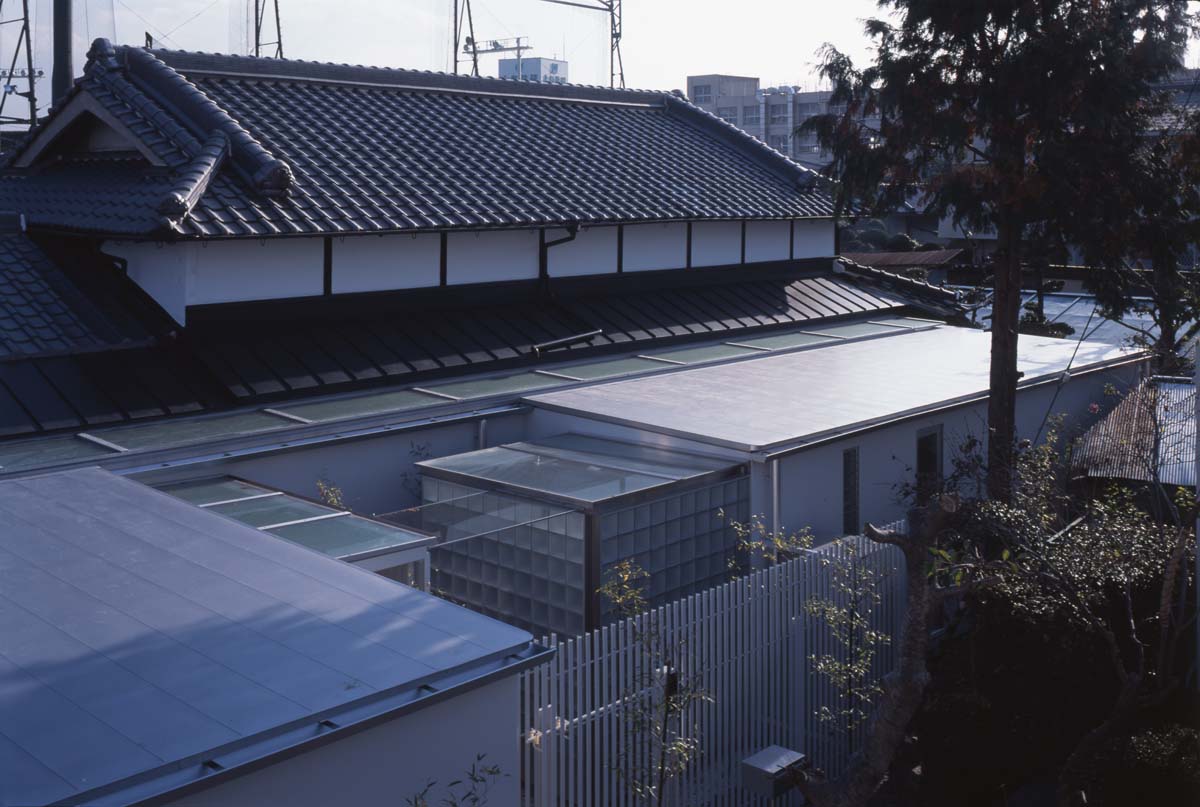 Idea 1080019: Steel sheet Farmhouse & Teahouse by Ks Architects HIROAKI ...