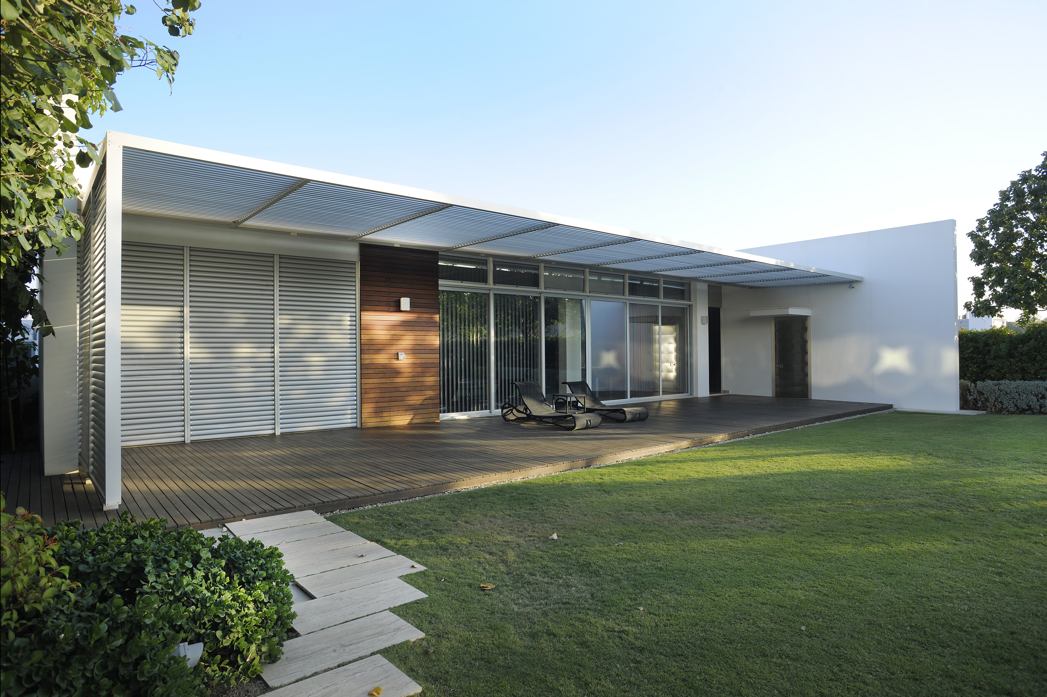M+I Quest house by christos pavlou architecture - Architizer