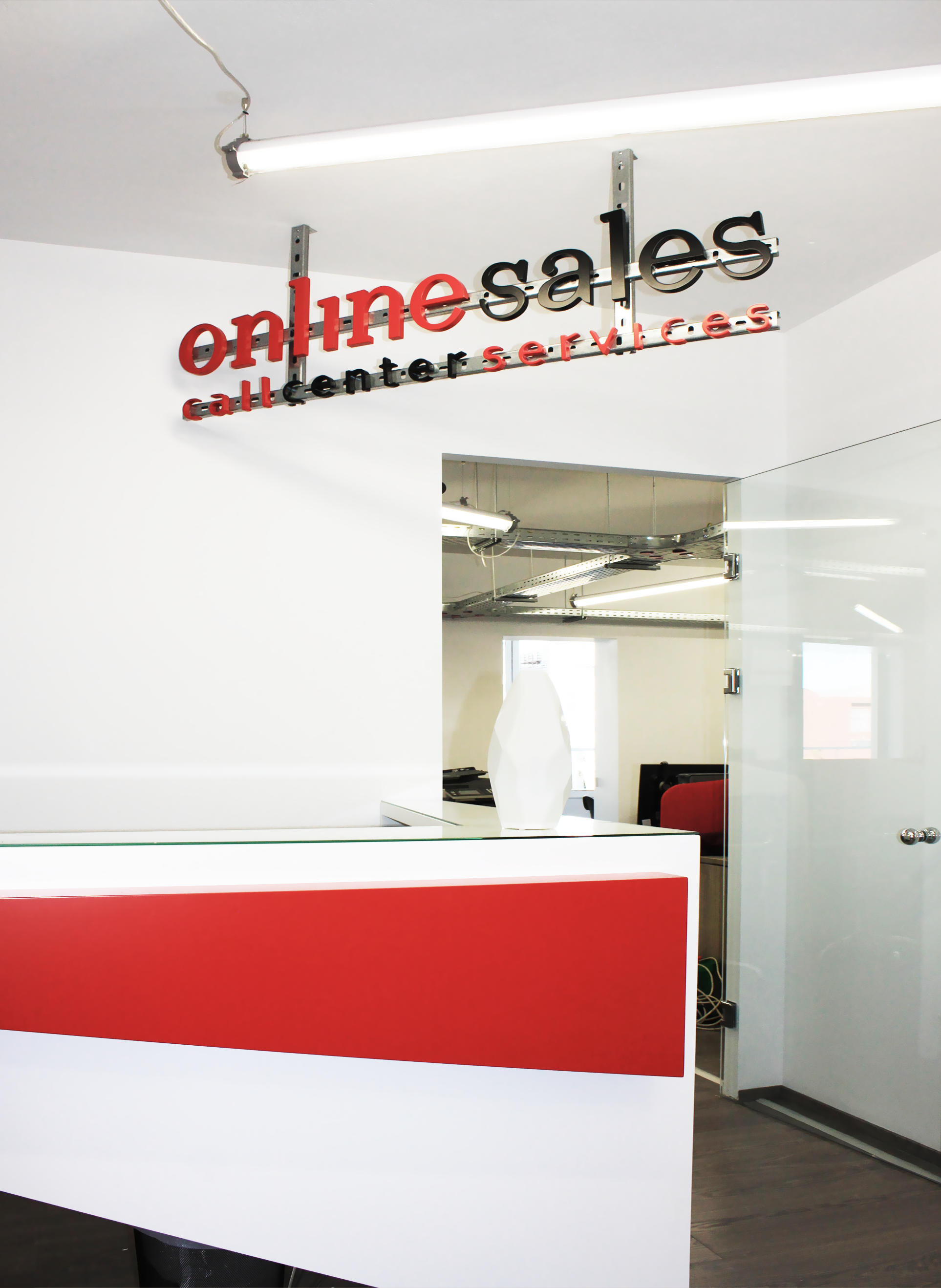 ON LINE SALES offices by DF STUDIO - Architizer