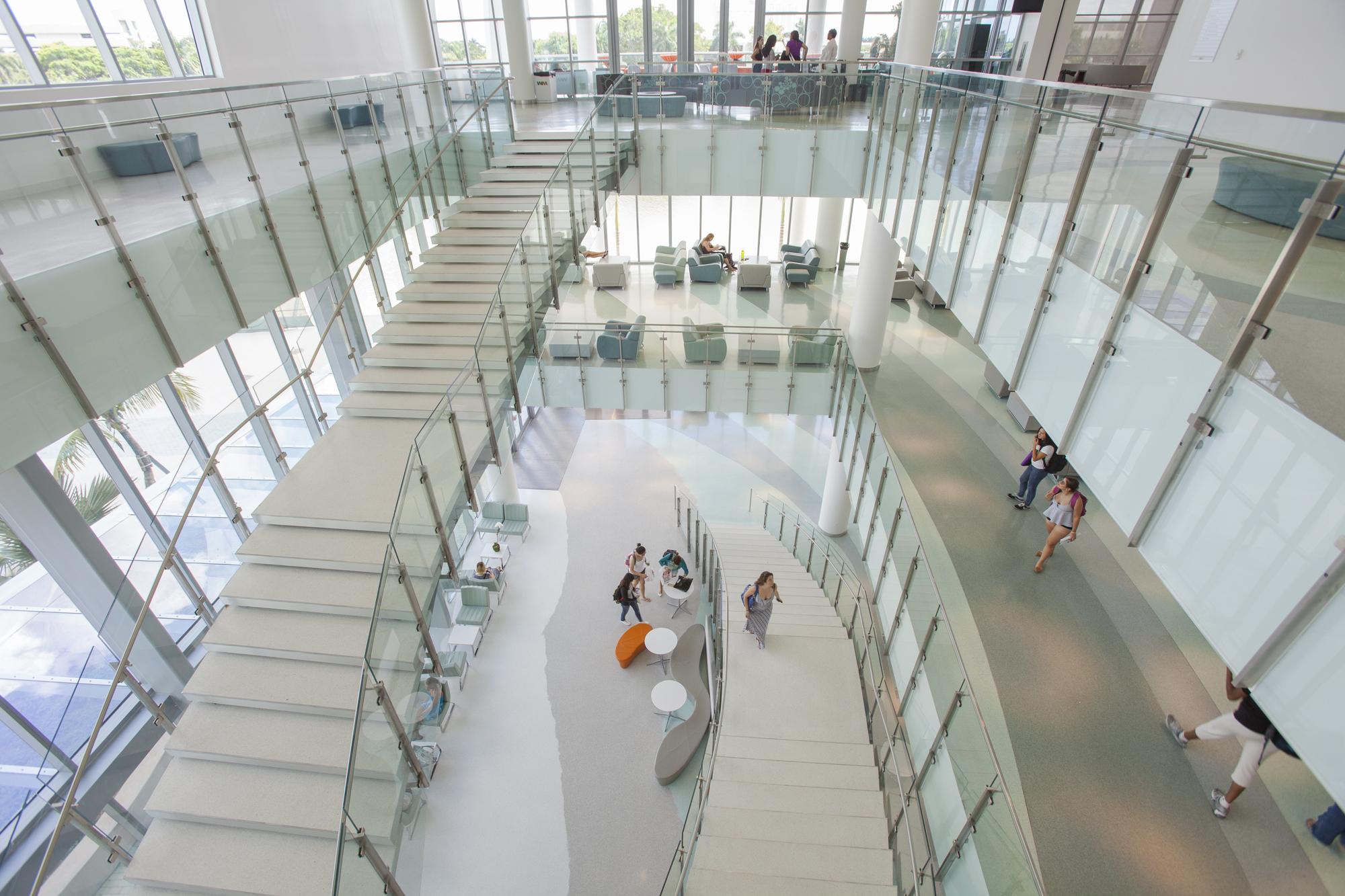 University of Miami Student Activities Center by Arquitectonica ...