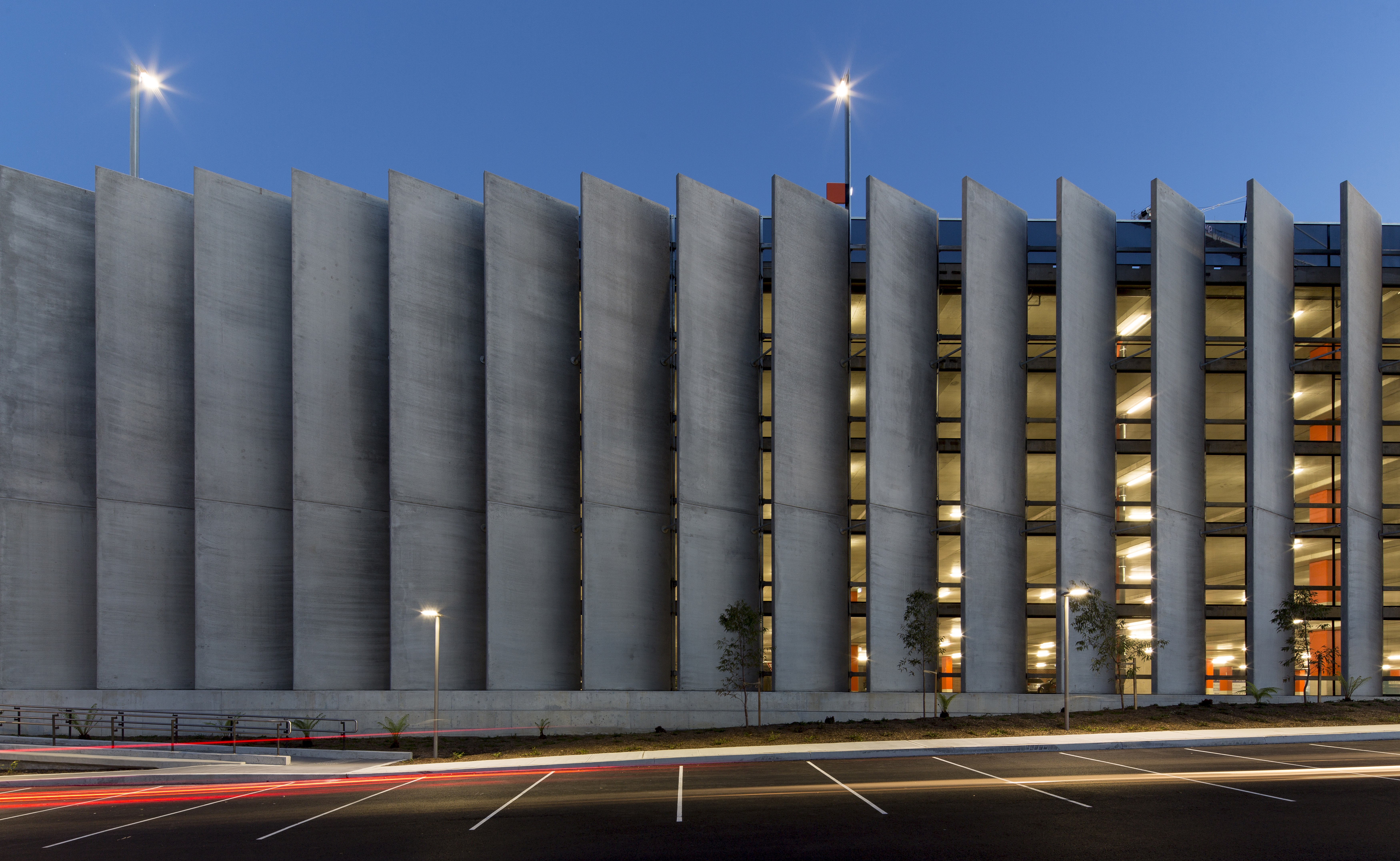 Sydney Adventist Hospital Multi Deck Carpark by Martin & Ollmann ...