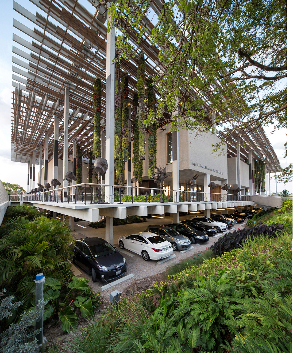 Perez Art Museum Miami (PAMM) by ArquitectonicaGEO - Architizer