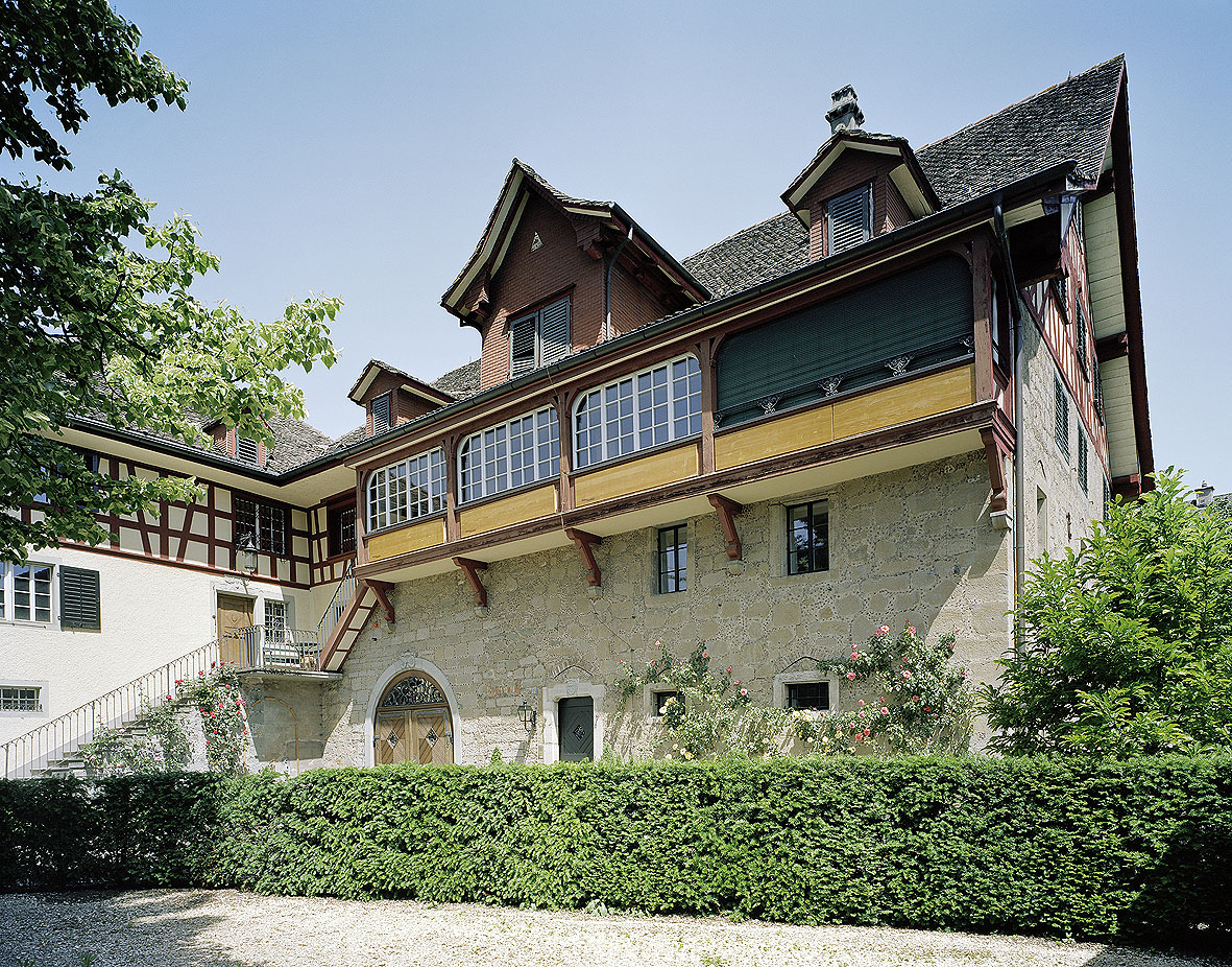 Classical Mansion, Lake Geneva by HOUSE DESIGN BY STUDIOFORMA ...