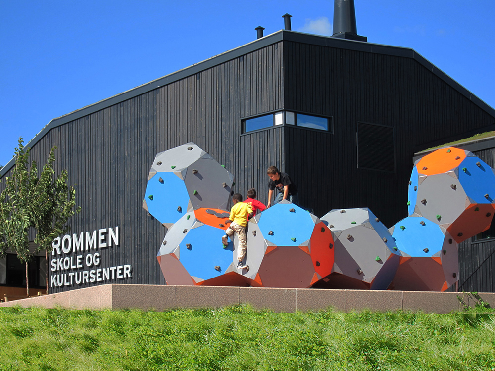 Rommen school by Østengen & Bergo landscape architects - Architizer