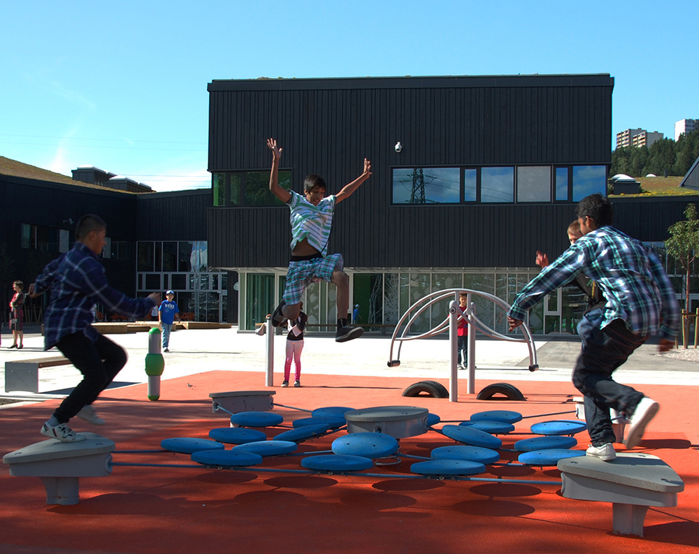 Rommen school by Østengen & Bergo landscape architects - Architizer
