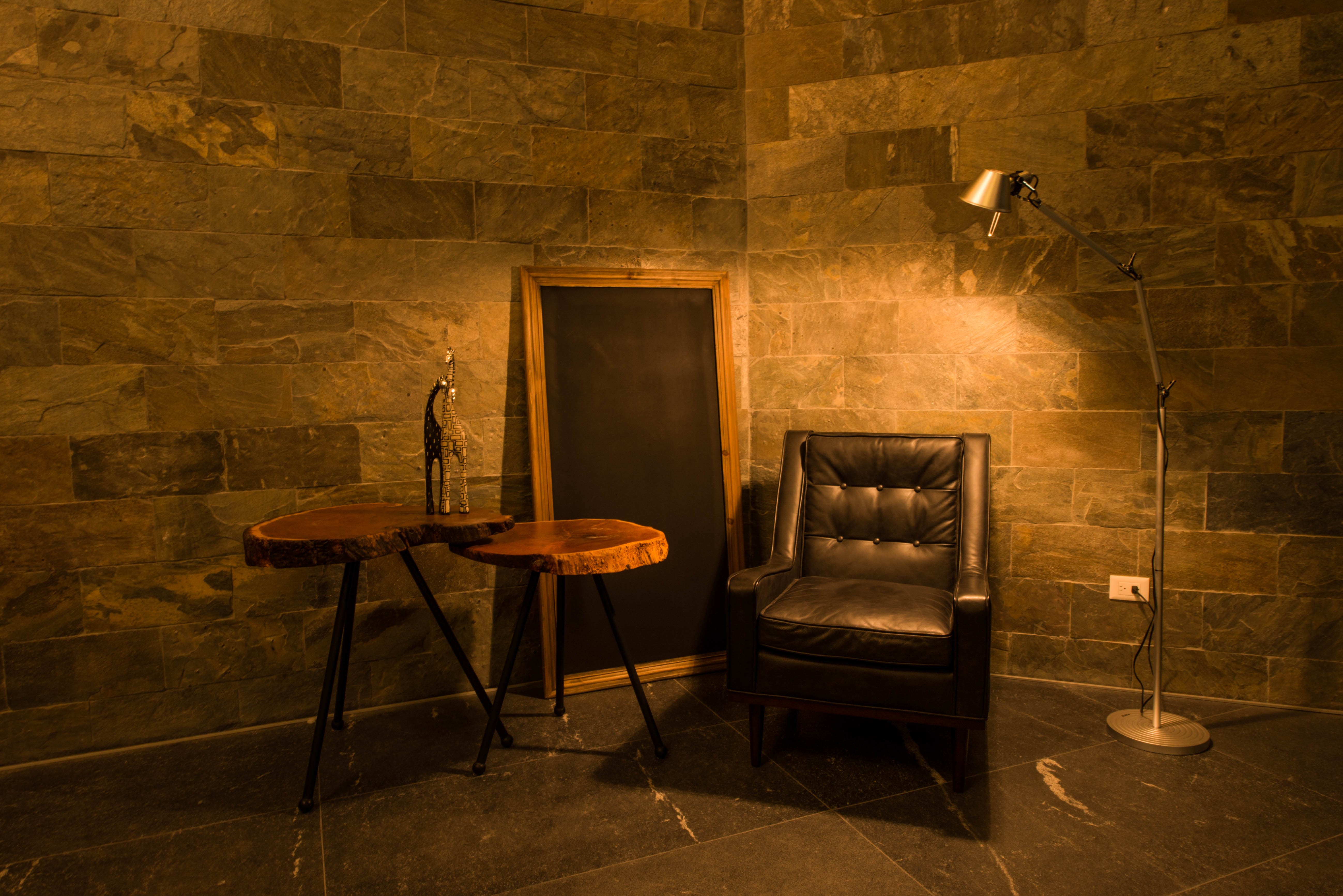 Adamant by Mayer Hasbani - Architizer