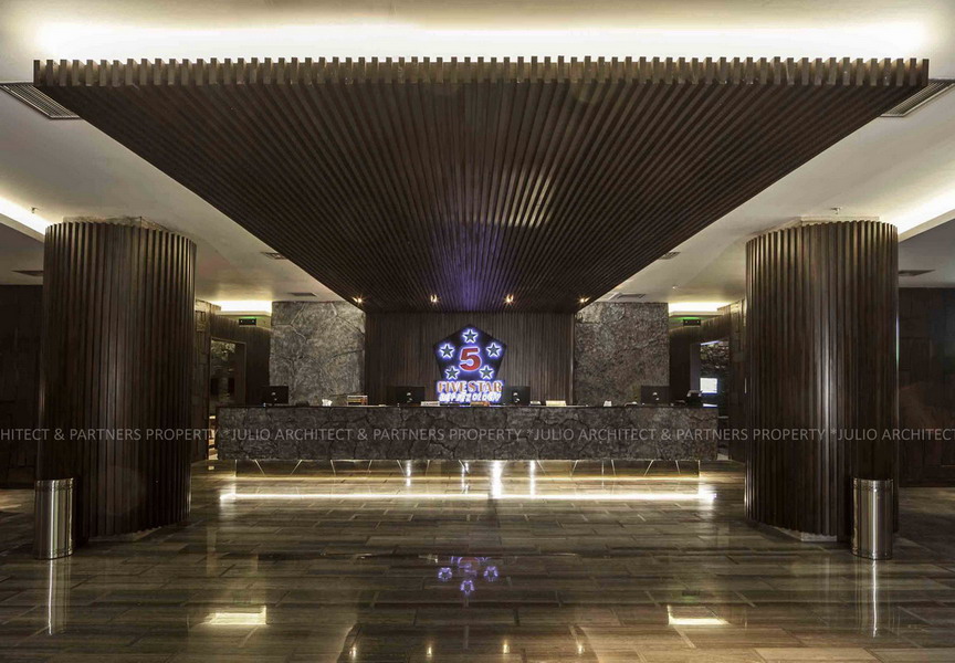 WHIZ PRIME HOTEL & PORTABLE BAR & RESTAURANT by Julio Architect ...