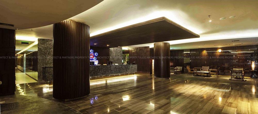 WHIZ PRIME HOTEL & PORTABLE BAR & RESTAURANT by Julio Architect ...