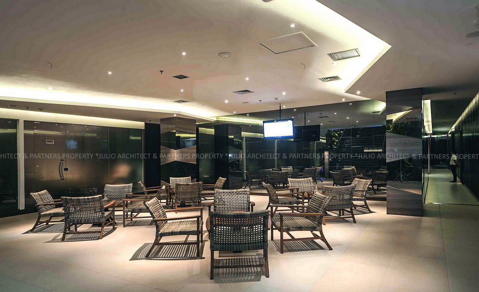 WHIZ PRIME HOTEL & PORTABLE BAR & RESTAURANT by Julio Architect ...