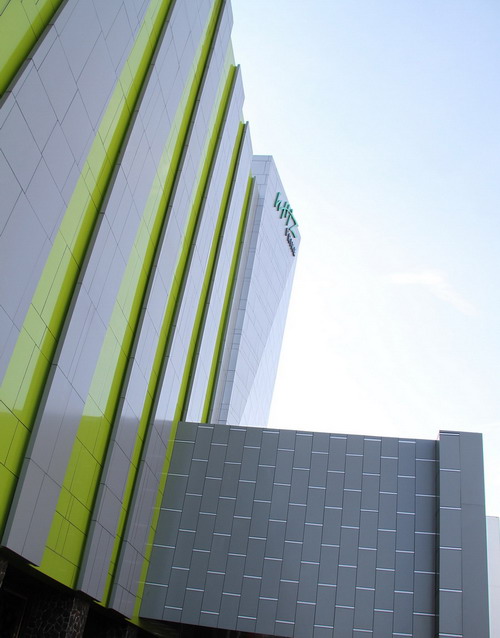 WHIZ PRIME HOTEL & PORTABLE BAR & RESTAURANT by Julio Architect ...