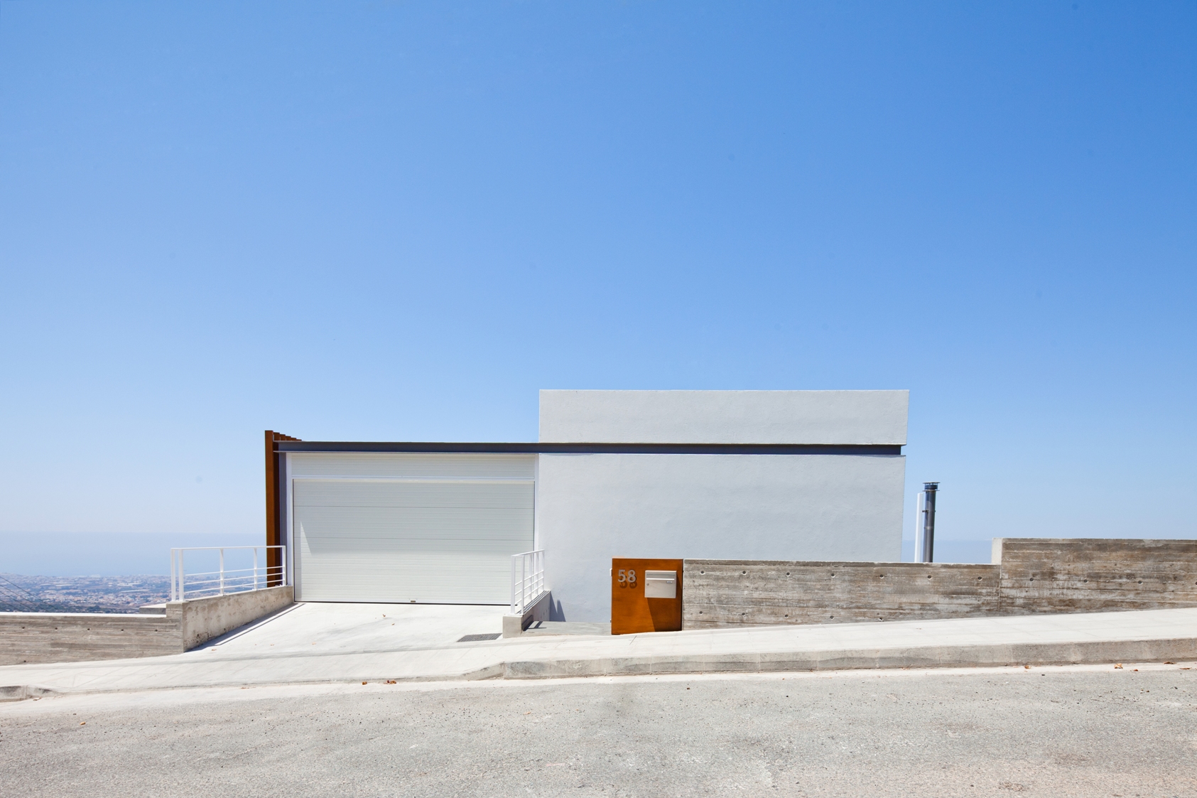 Prodromos and Desi Residence by vardastudio architects and designers ...