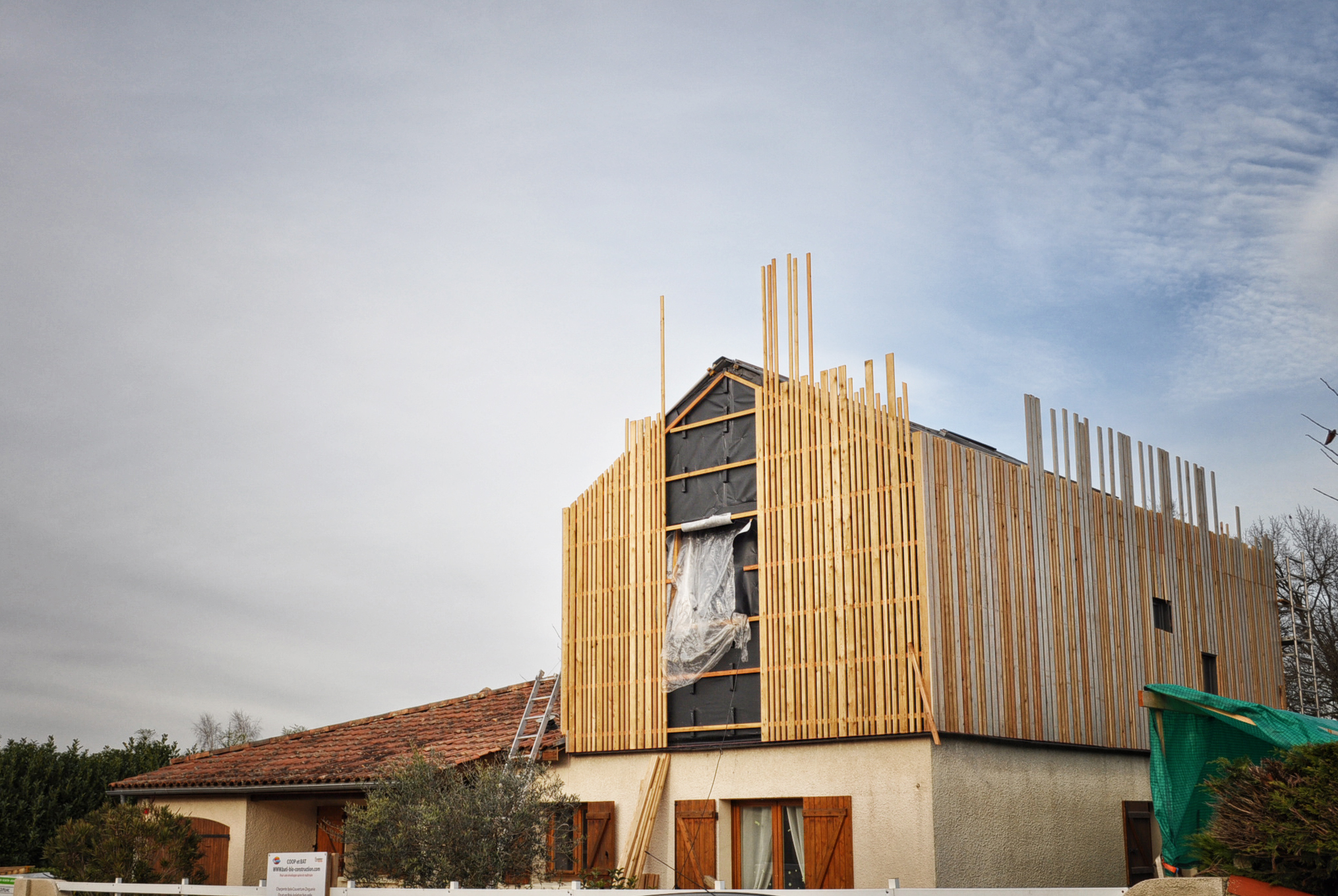 La maison sur le toit by Mur..Mur - Architizer