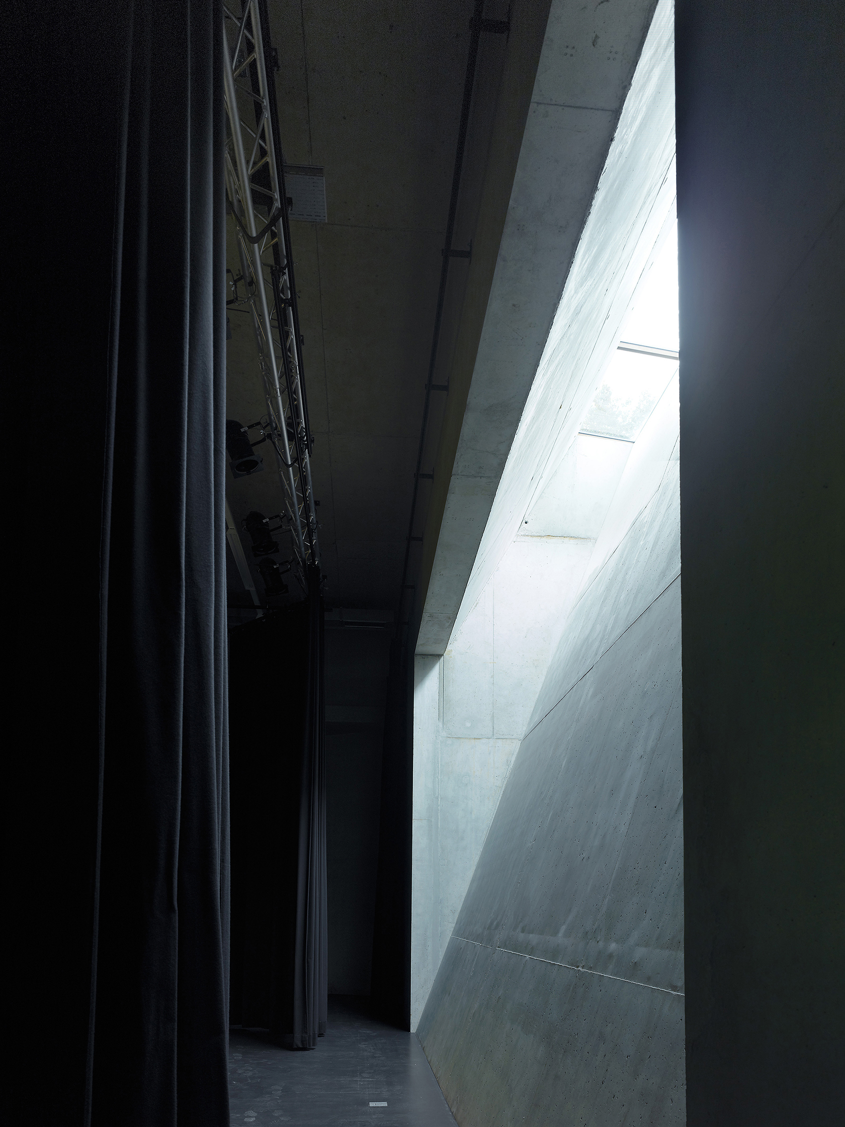 Multi-purpose hall in Lausanne by Frei Rezakhanlou architectes - Architizer