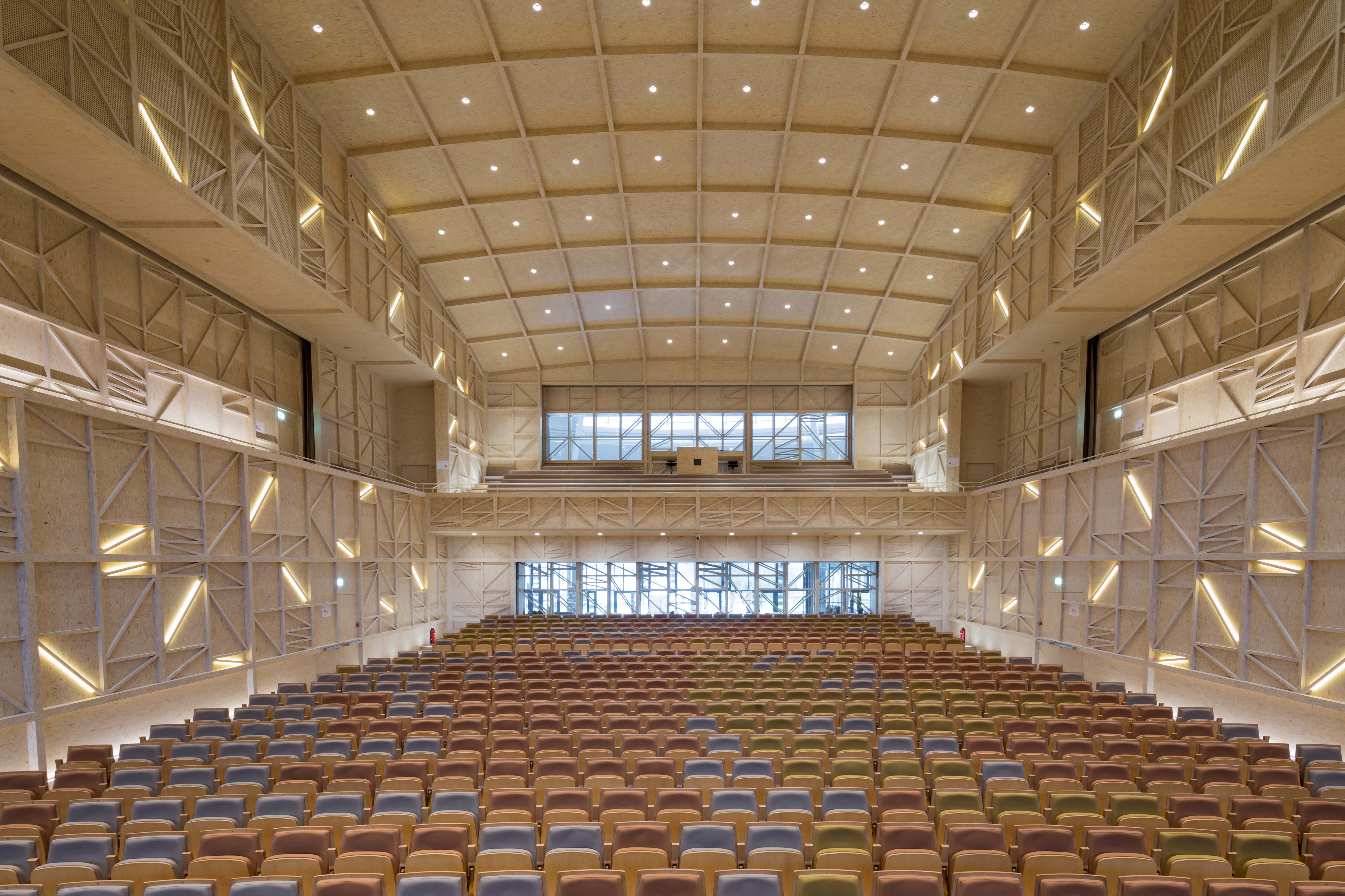 Idea 1118818: Carnal Hall at Le Rosey by Bernard Tschumi Architects in ...