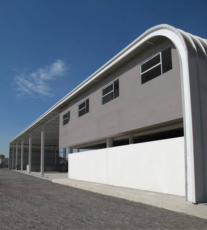 GEN Industrial Corporate Offices by Estudio Esteban Cervantes ...