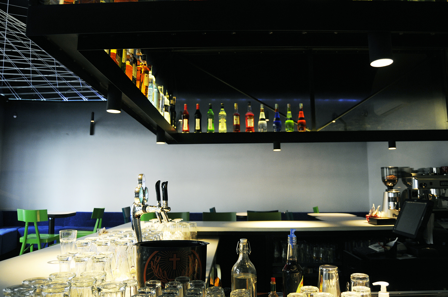 Filo bar by Minusplus | Custom Made Architecture - Architizer