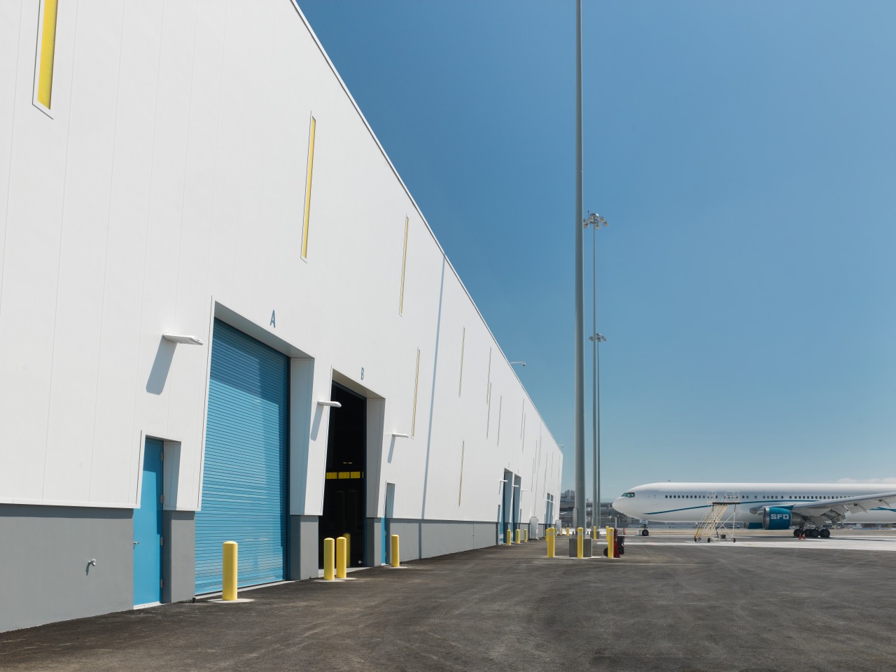 SFO West Field Cargo by Kwan Hemi - Architizer