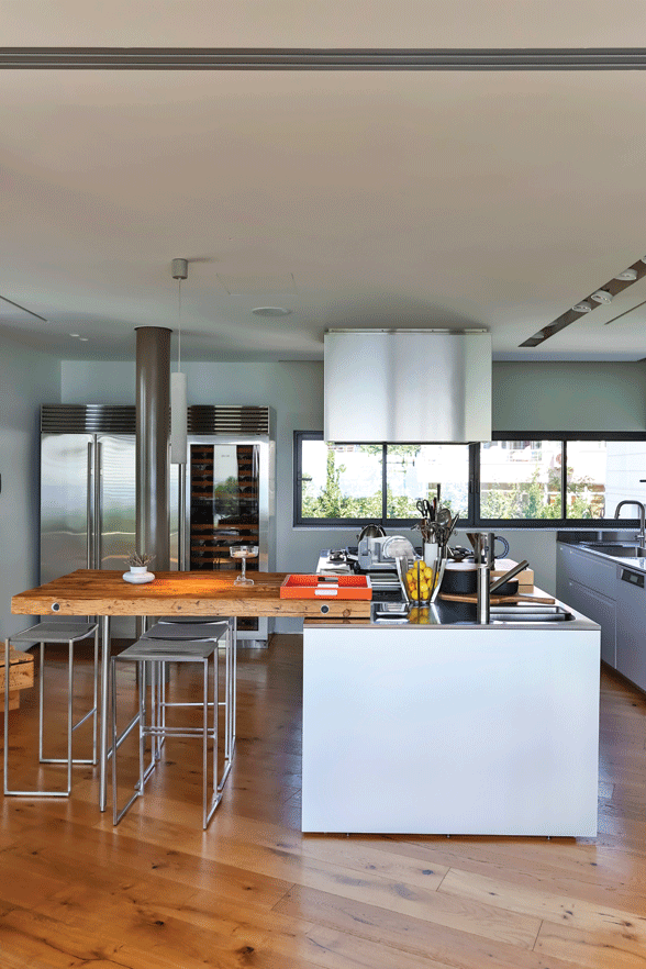 GDR Residence by TONER - Architizer