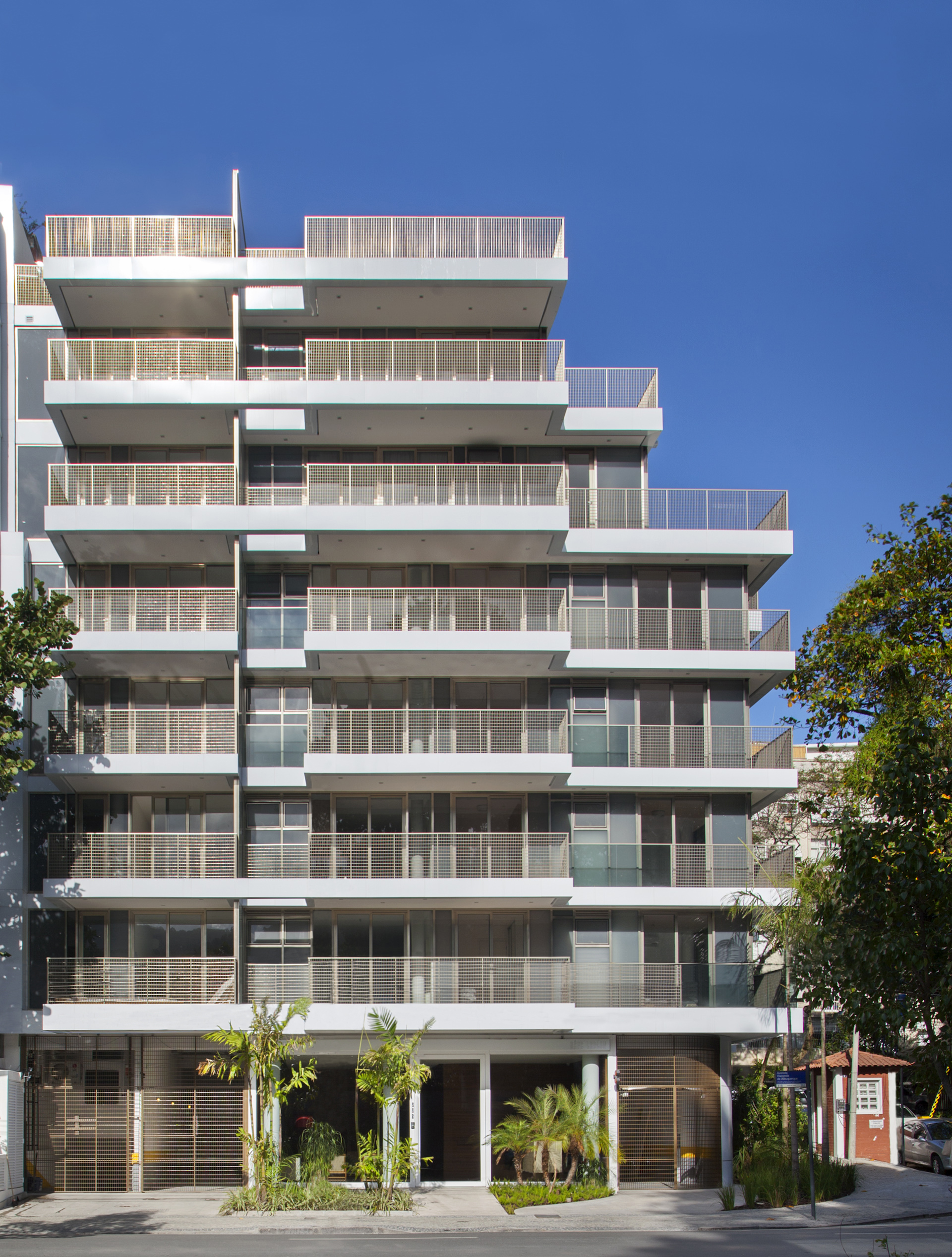 Rêve Leblon Building by Gisele Taranto Arquitetura - Architizer