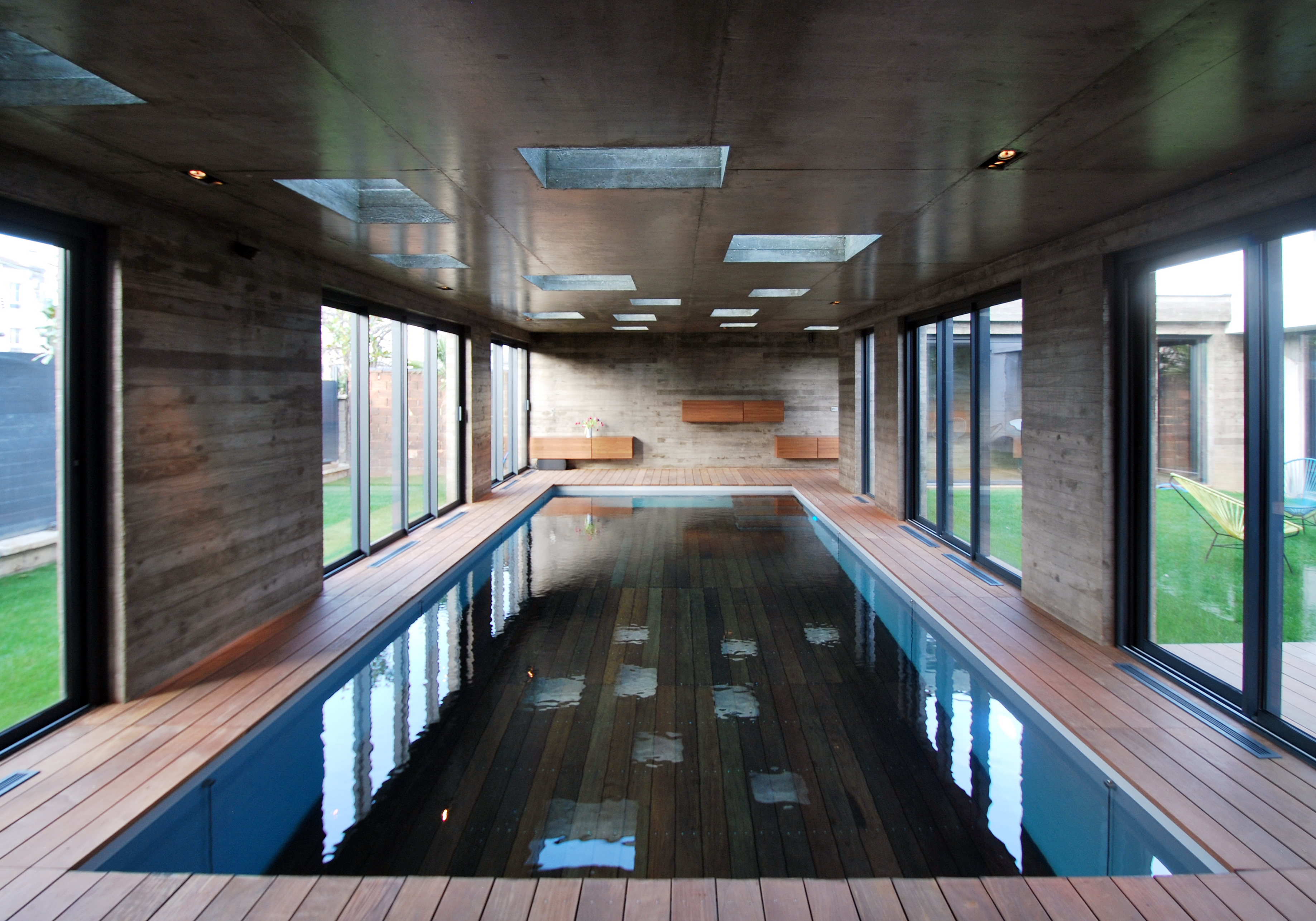 Light and Water: Reflect on These 8 Serene Indoor Pools - Architizer ...