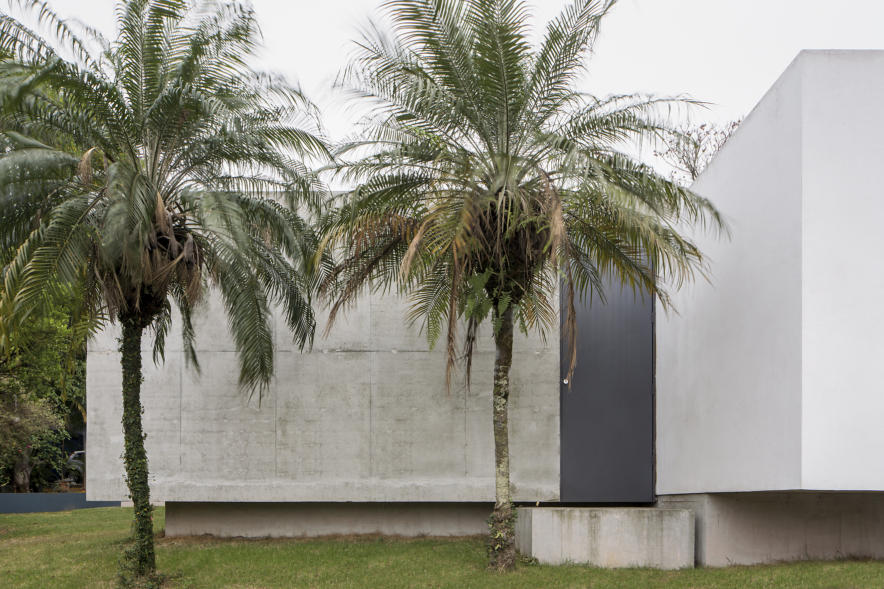 LP House by Metro Arquitetos Associados - Architizer