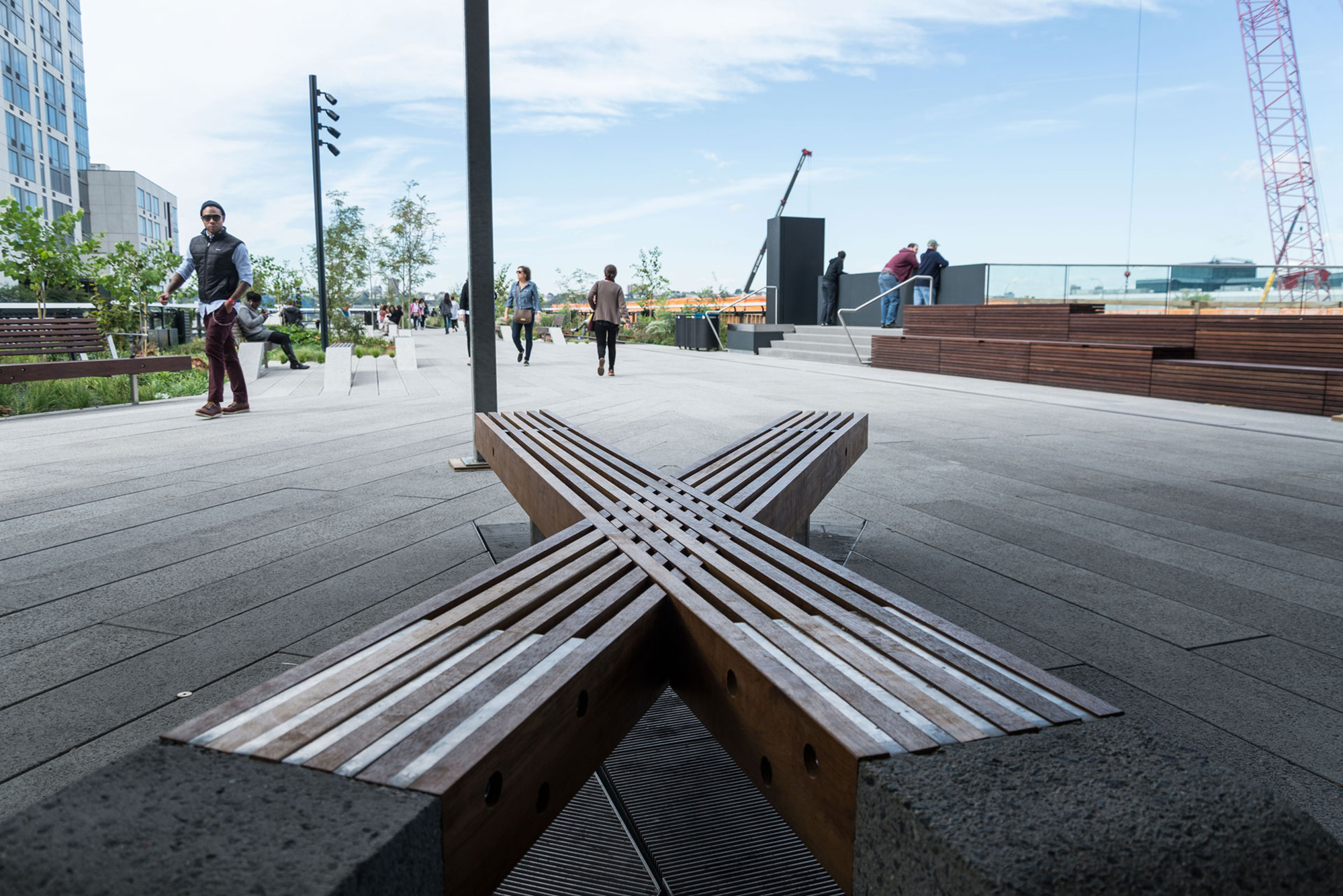 High Line at the Rail Yards by James Corner Field Operations - Architizer