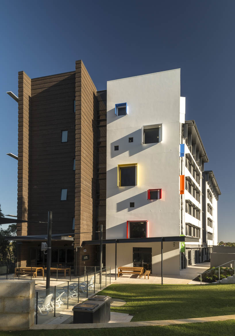 University of Western Sydney Kingswood Campus Library by AJ+C - Architizer