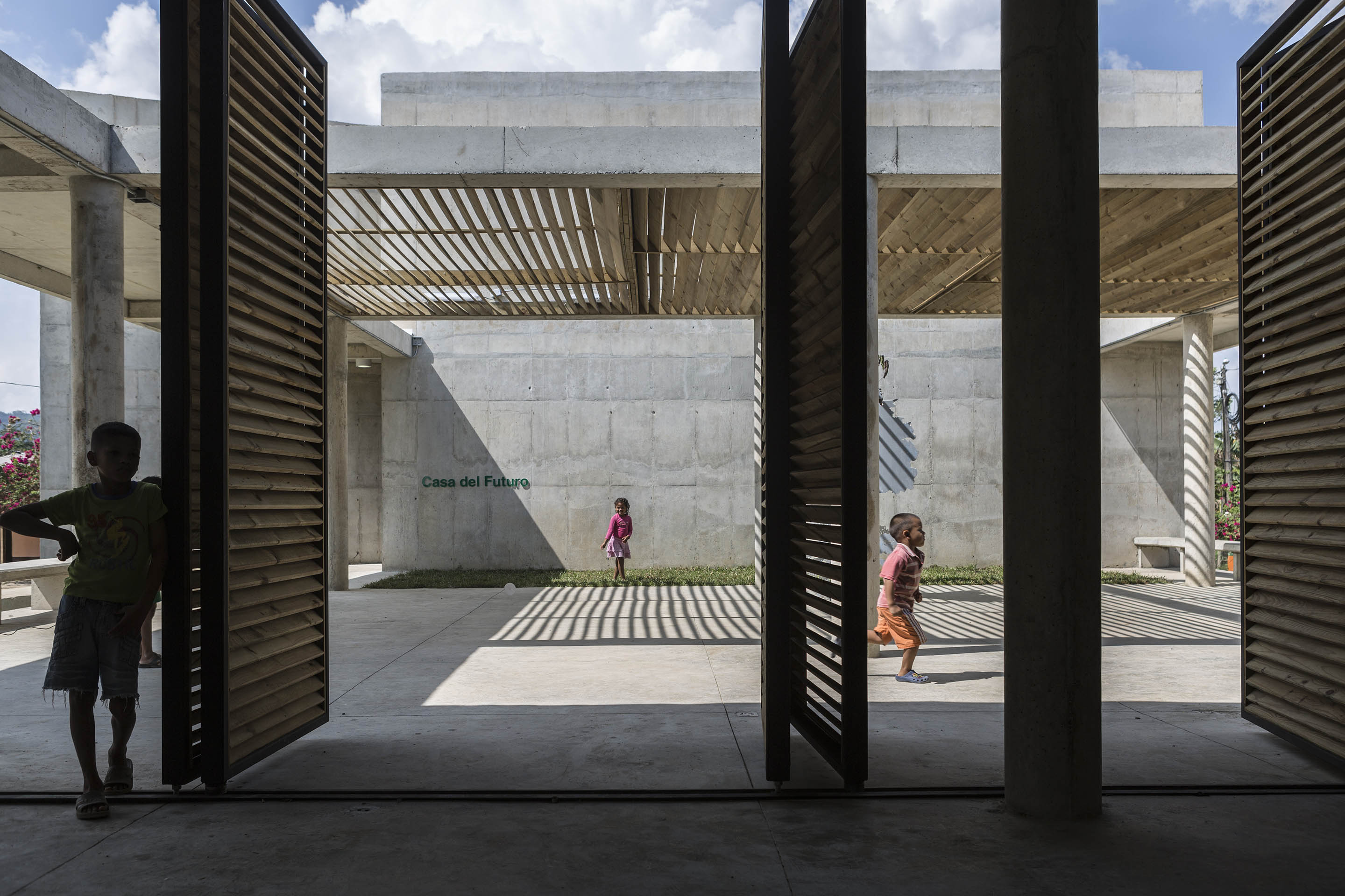 HOUSE OF MEMORY AND COMMUNITY SPACE by Taller Sintesis - Architizer