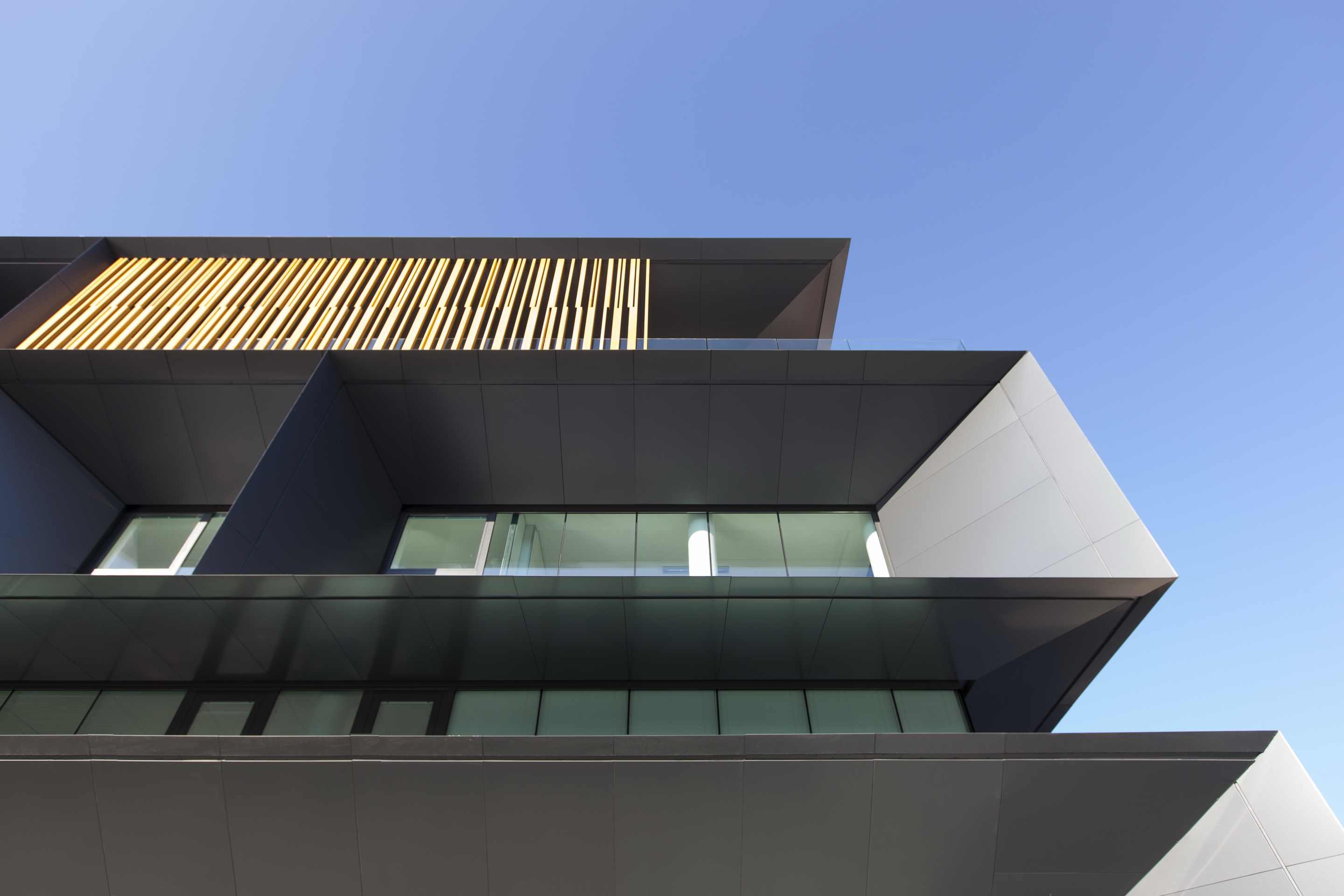 BCC Bank Caraglio by Studio Kuadra - Architizer