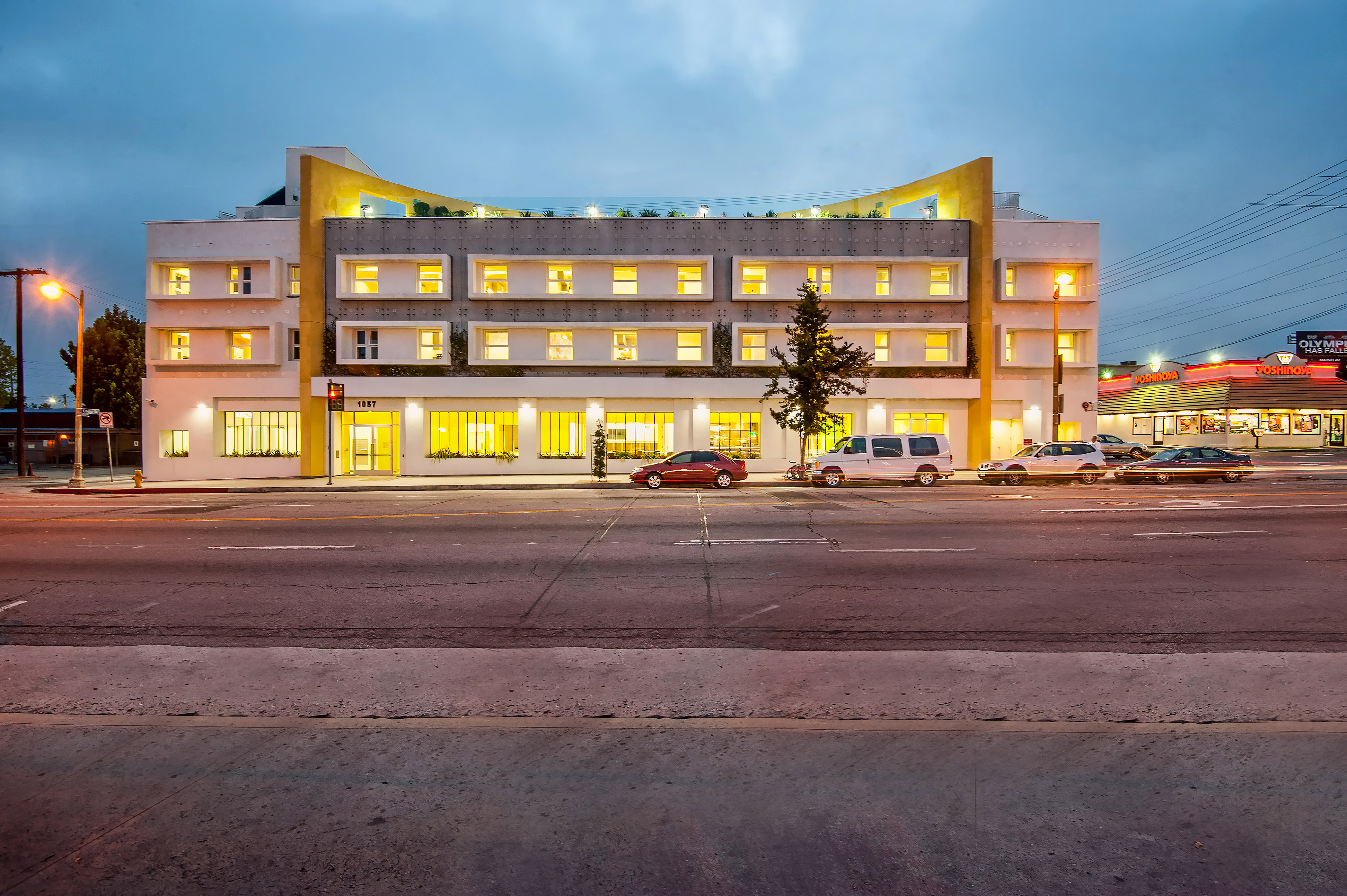 Step Up On Vine by Egan | Simon Architecture - Architizer