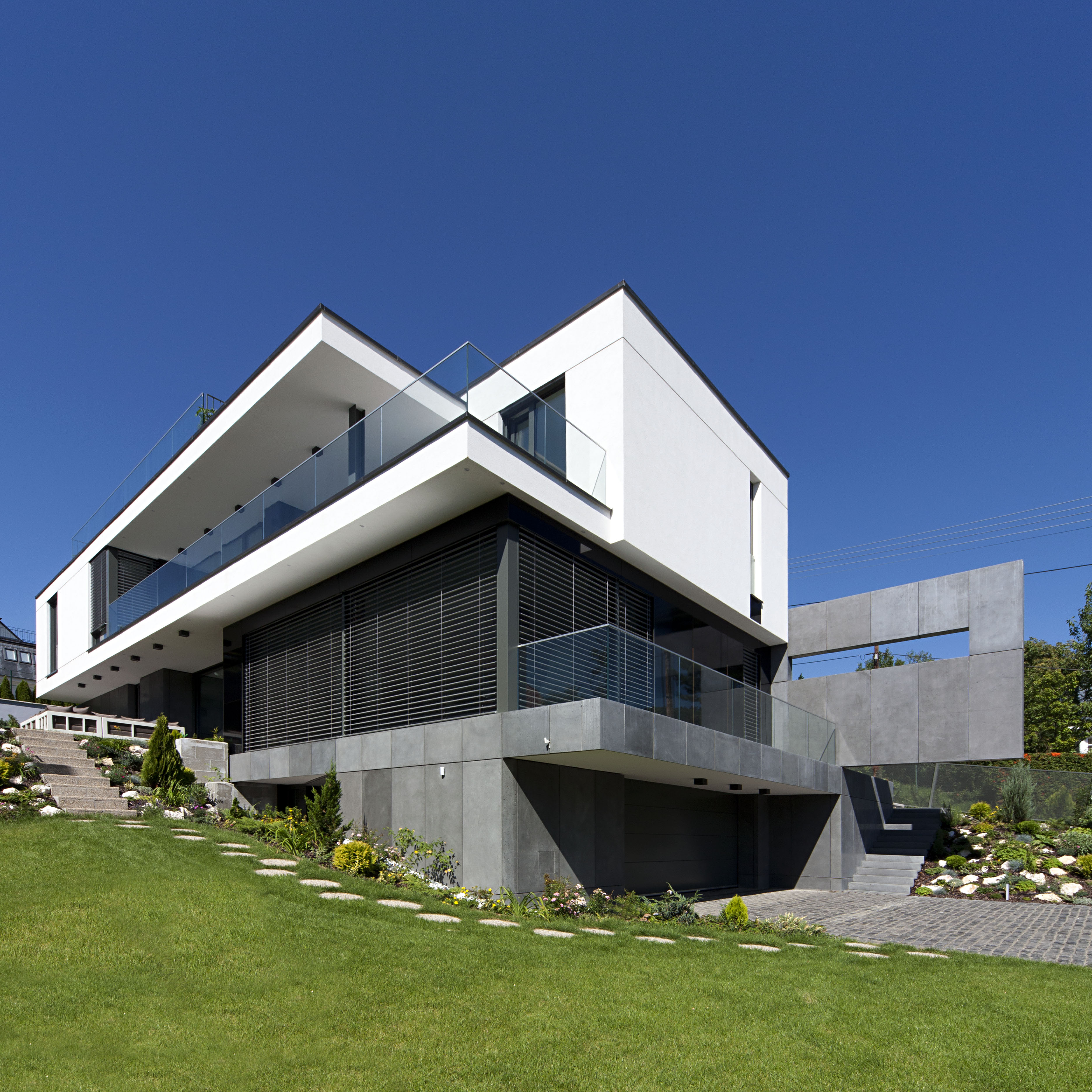 Floating Blocks by Tóth Project Architecture Office - Architizer