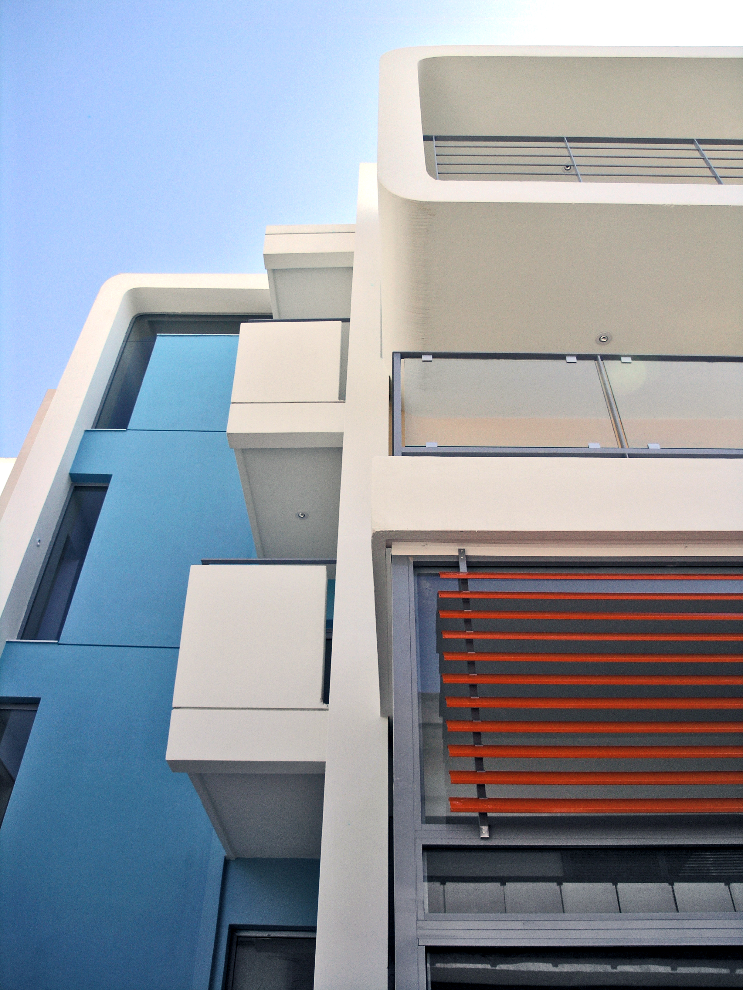 Small multi-use building - Architizer