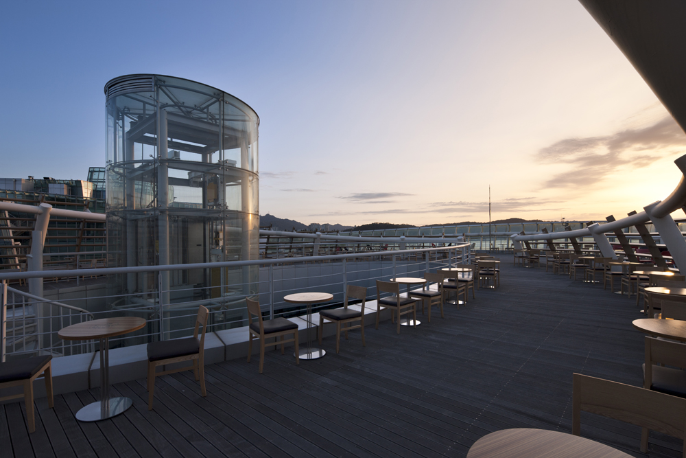 Floating Island by HAEAHN Architecture - Architizer