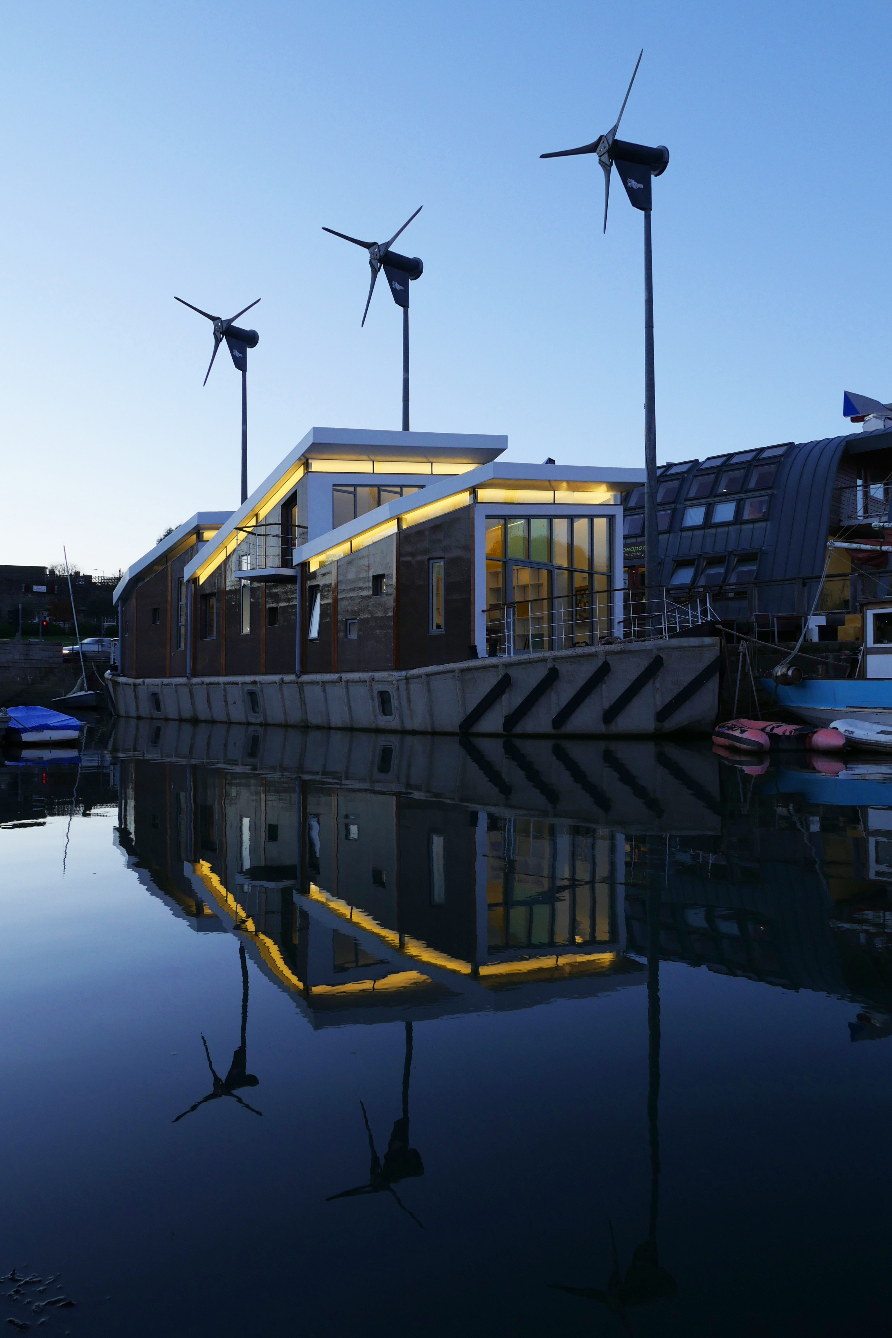 Brain of Brian Office Barge by märraum | architecture and design ...