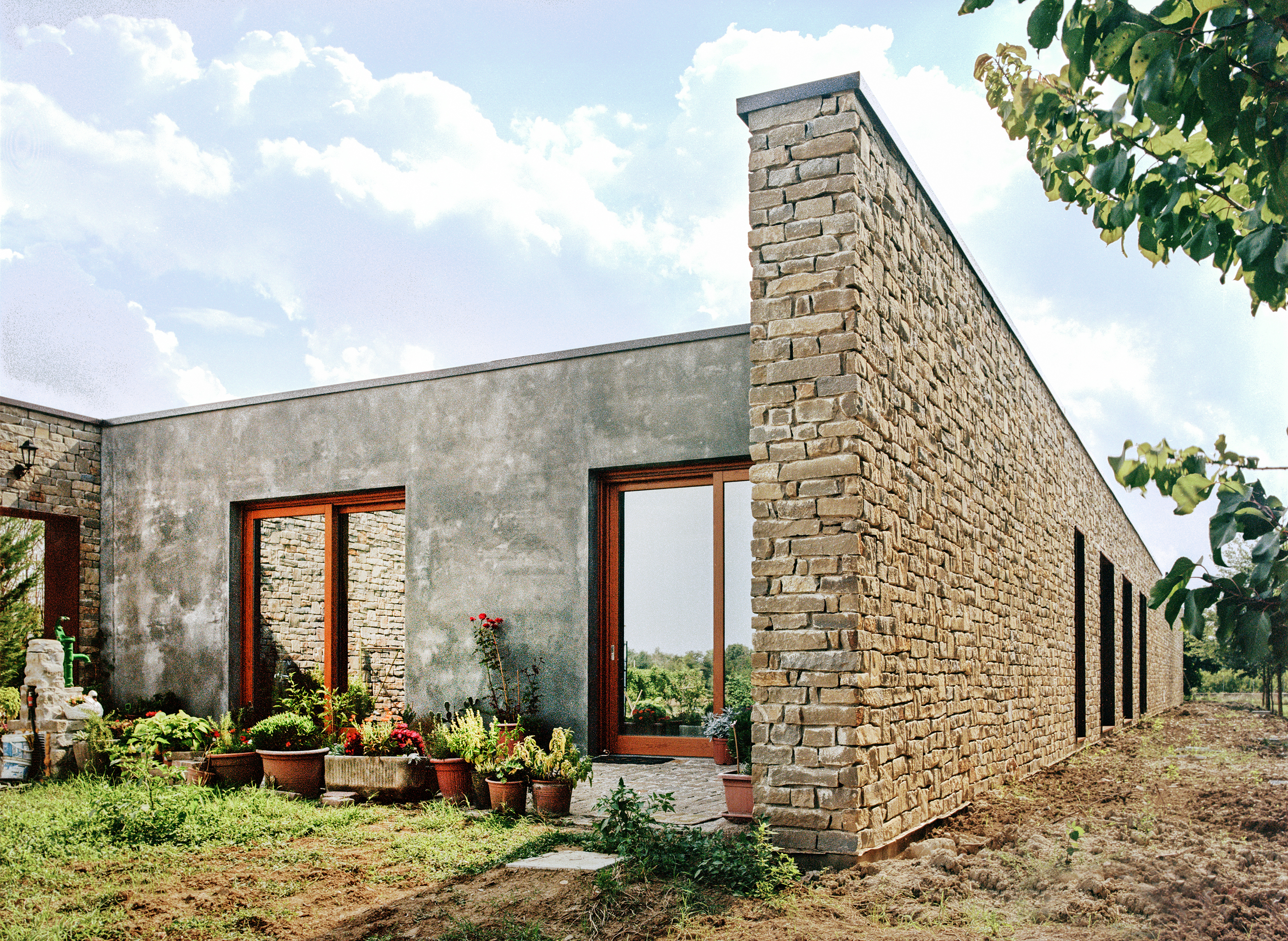 ESSE house by ellevuelle architetti: Luca Landi, Giorgio Liverani ...