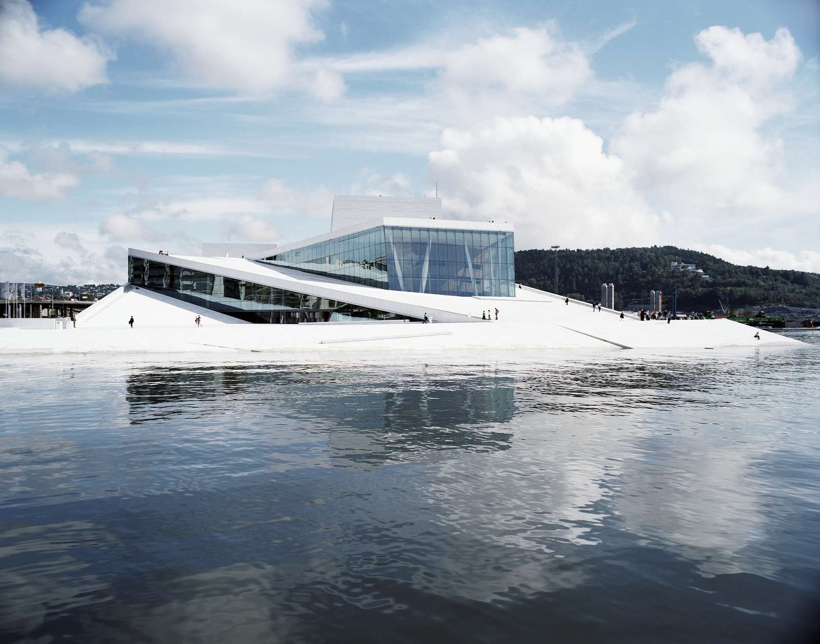 Between Earth and Sky: Snøhetta Continues Its Ascent by Demonstrating ...