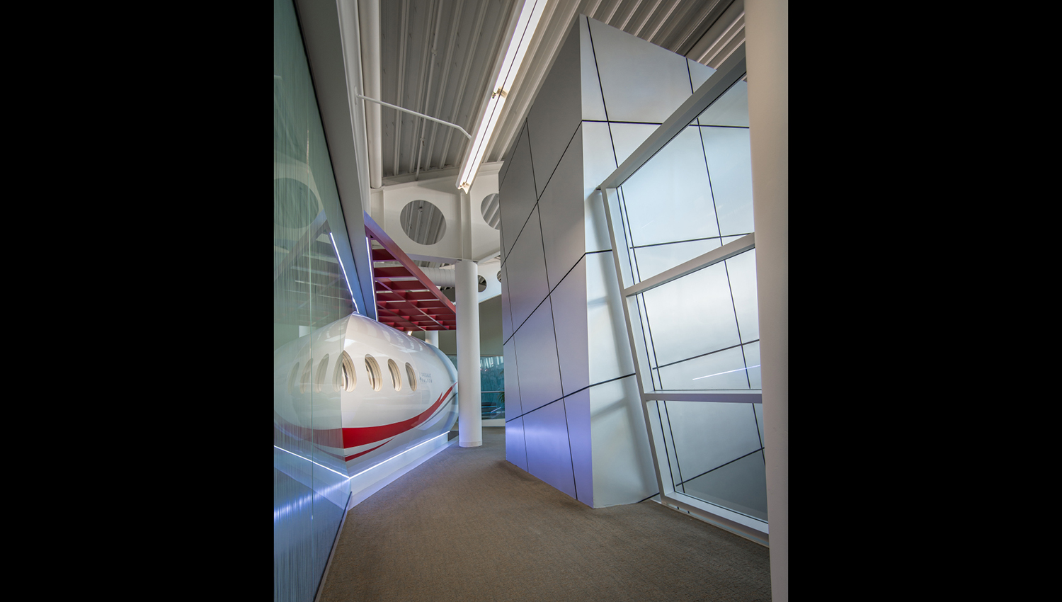 Dassault Falcon Corporation North American Headquarters-Showroom by NK ...