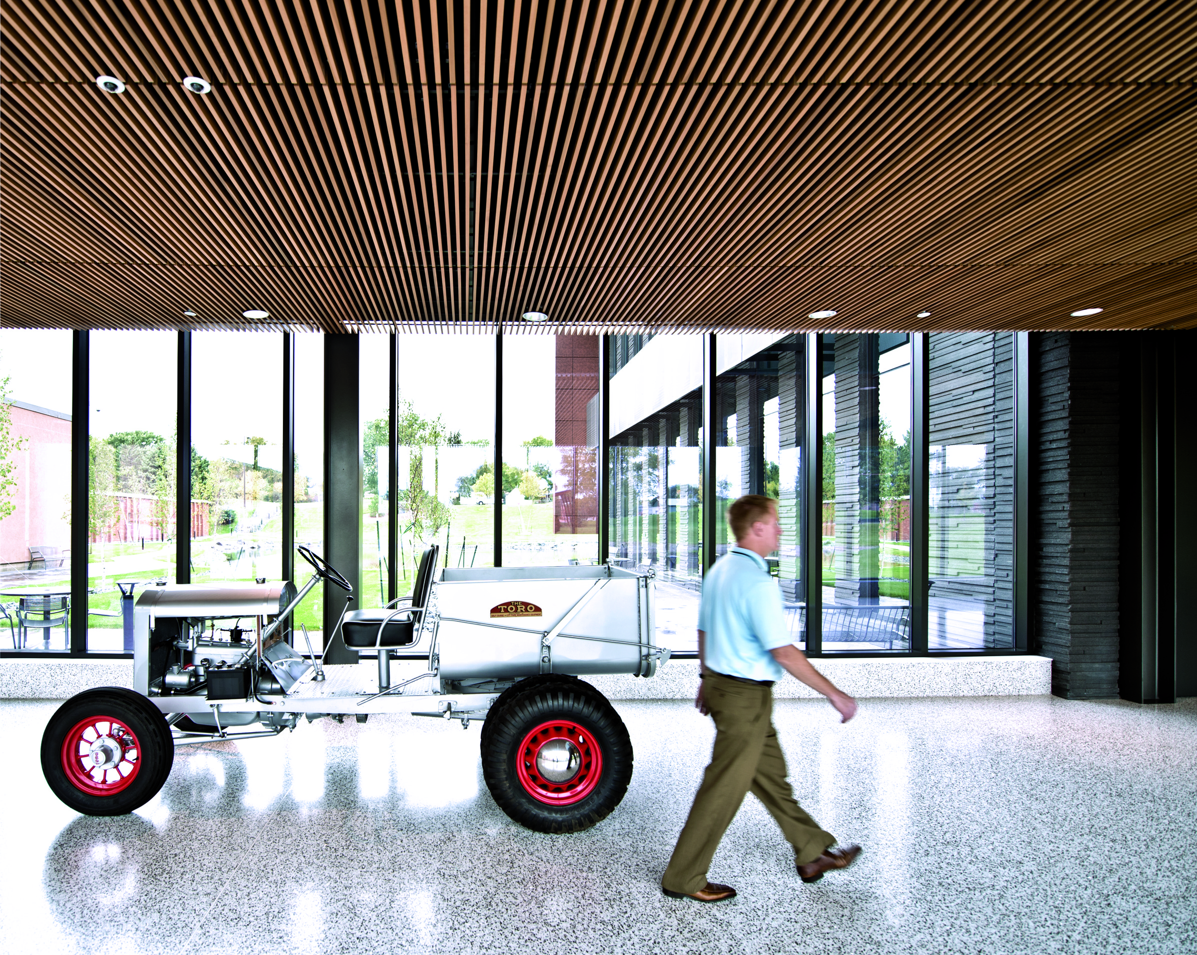 Toro Headquarters and Product Development Center by Leo A Daly - Architizer