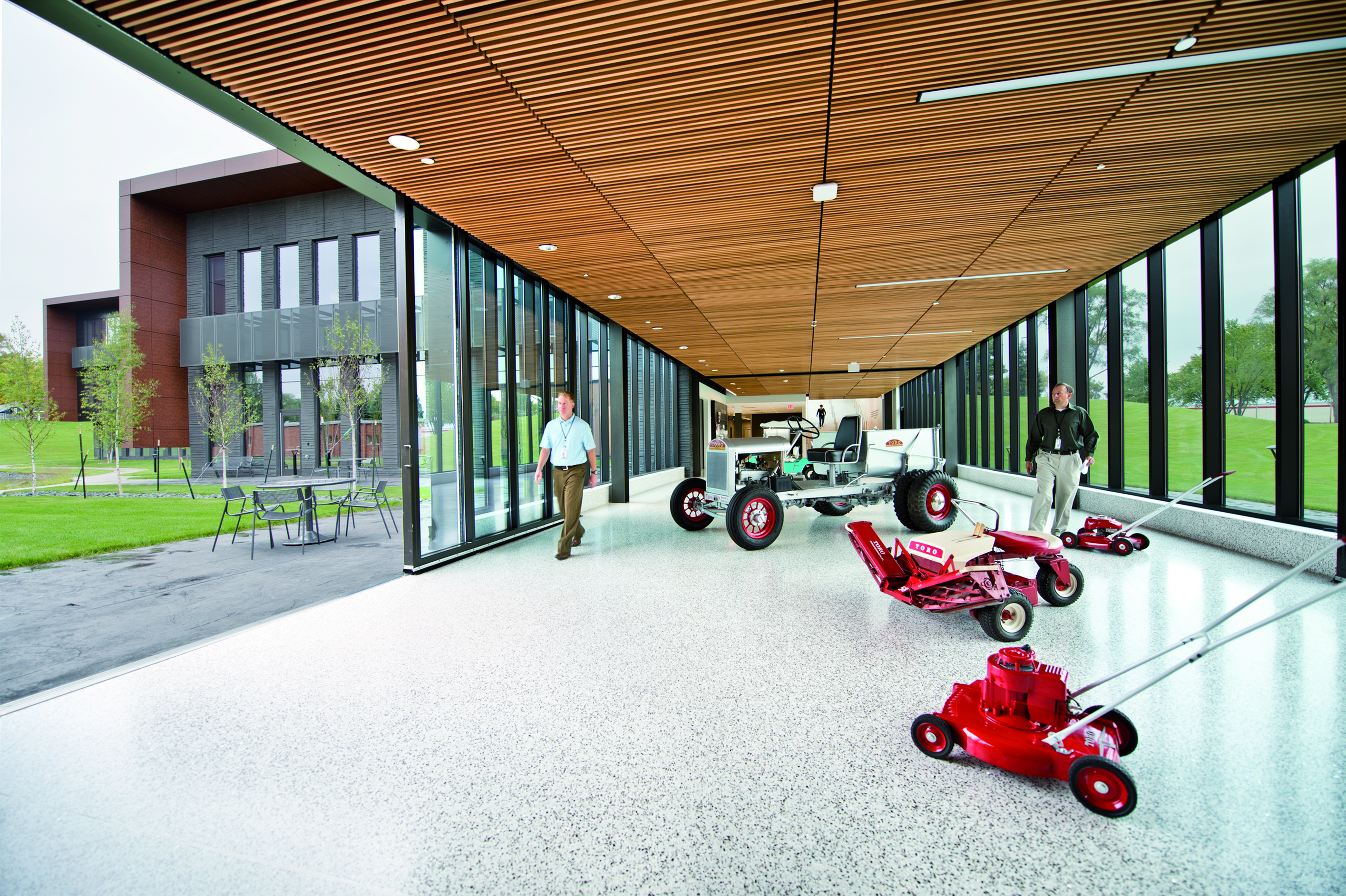 Toro Headquarters and Product Development Center by Leo A Daly - Architizer