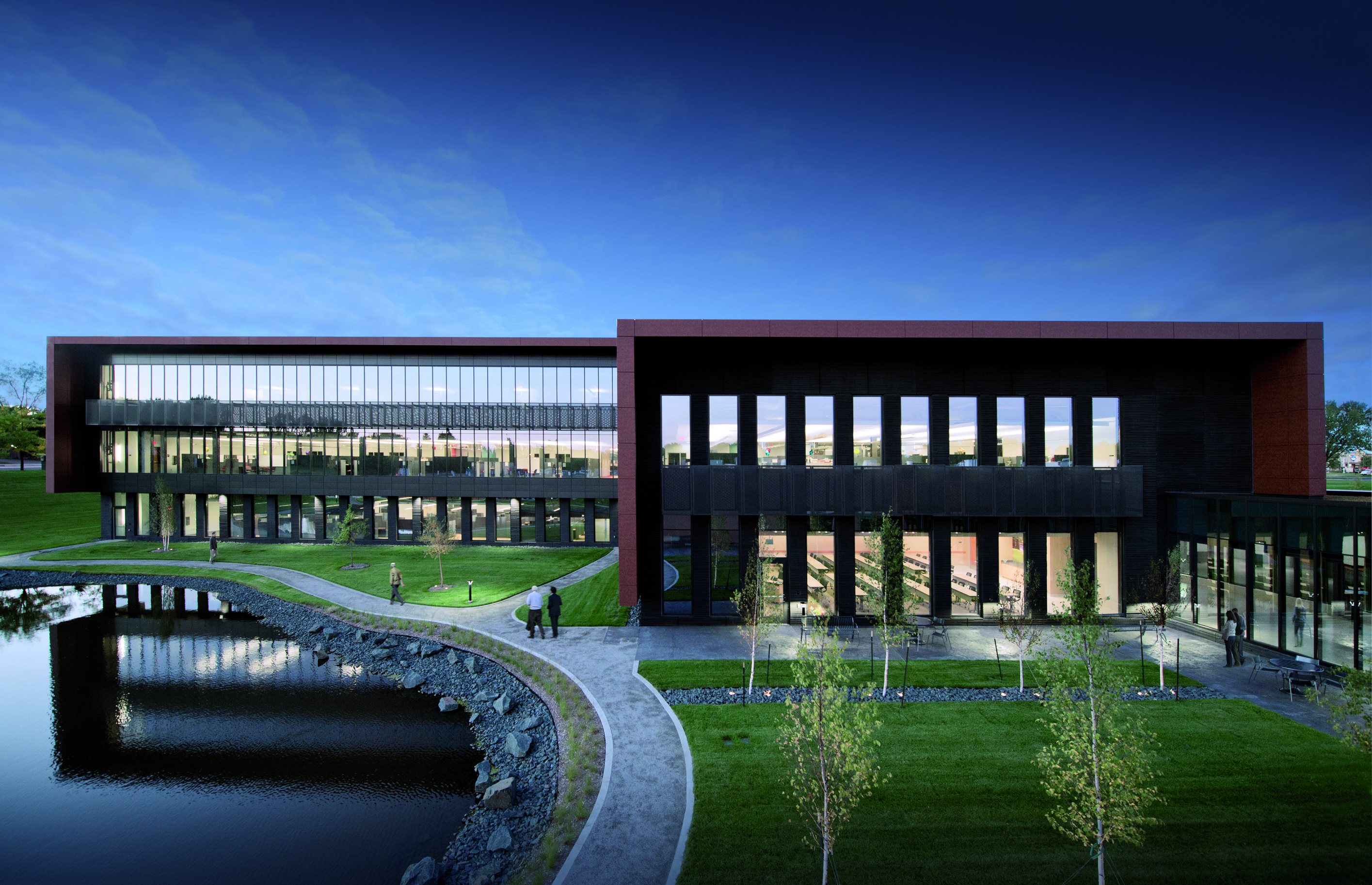 Toro Headquarters and Product Development Center by Leo A Daly - Architizer