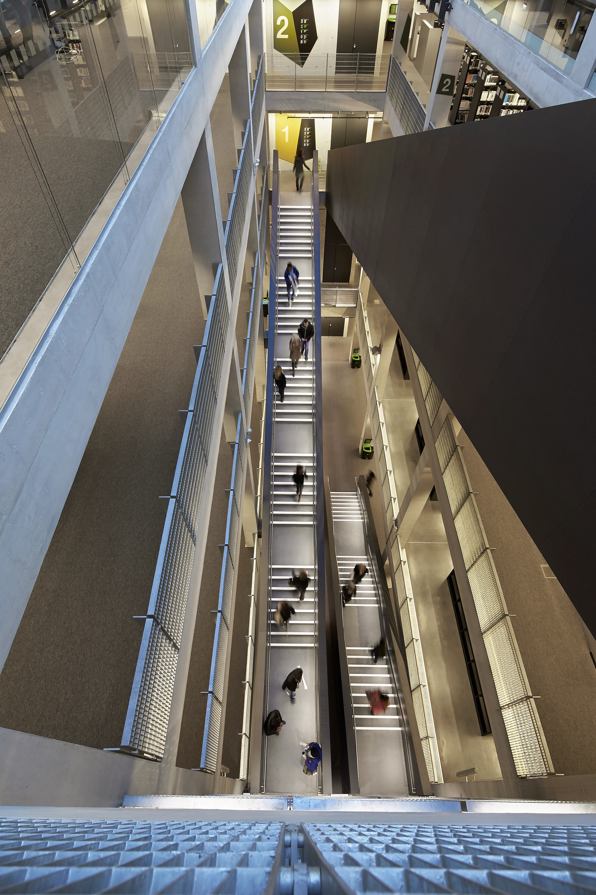 School of Architecture and Design/Library at the University of ...